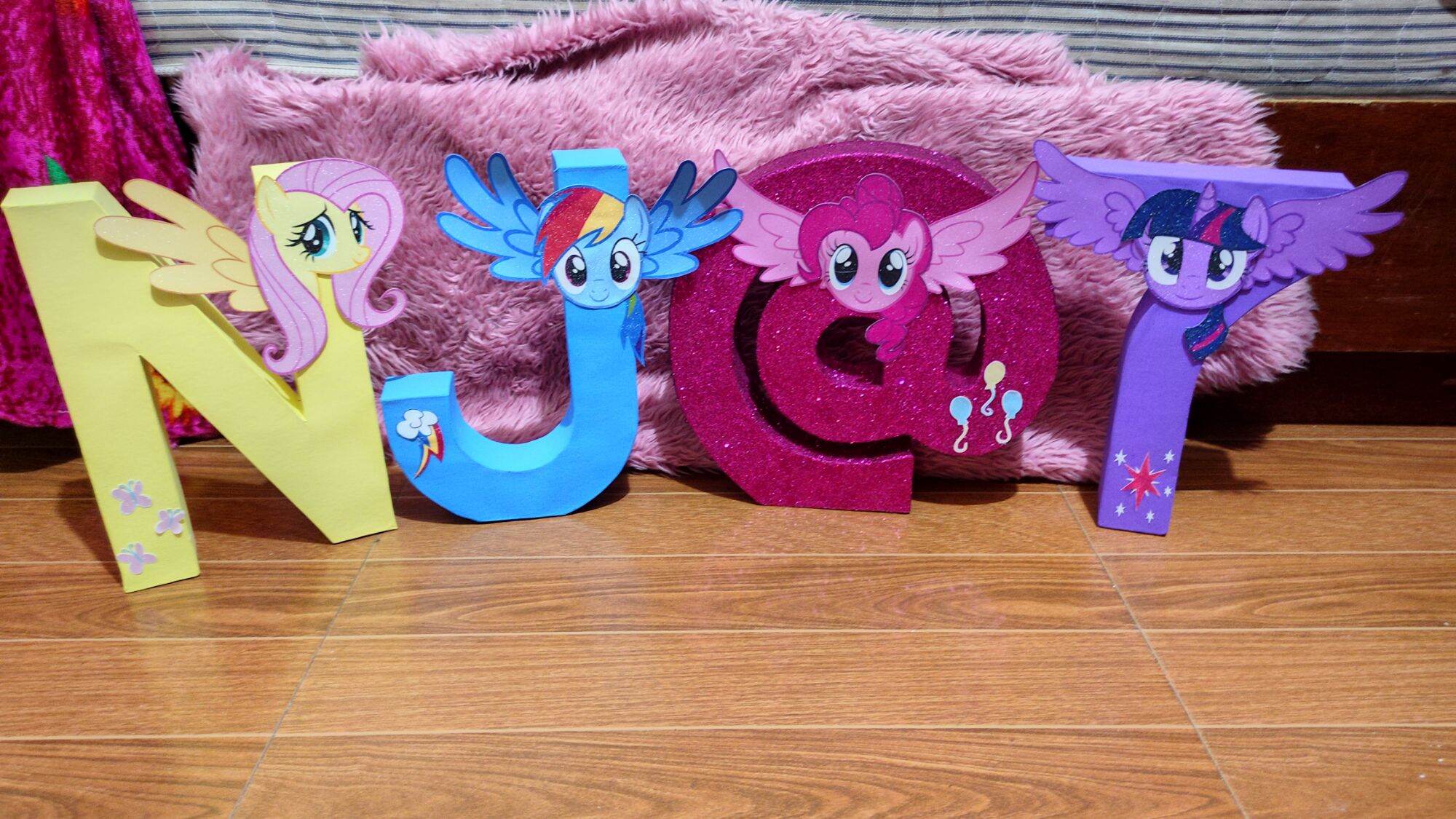 My Little Pony Letter Standee - Infoupdate.org