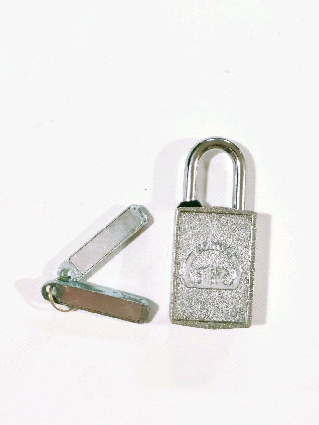 Magnetic Padlock 28mm | Lazada PH