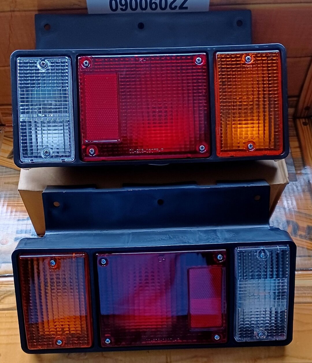 Tail light Assembly for Isuzu ELF NPR 24V Bulb type | Lazada PH