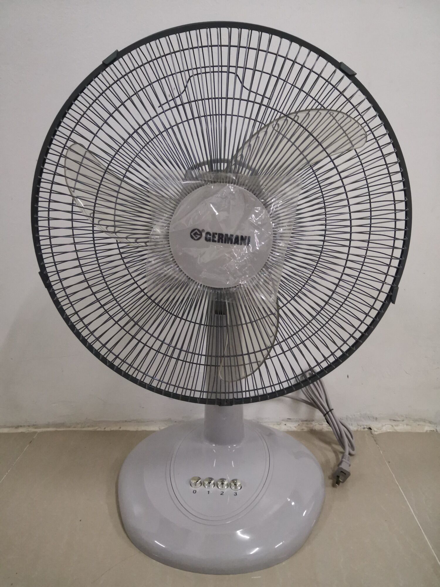 GERMANI BRAND 16" DESK FAN 3-BLADE MODEL | Lazada PH