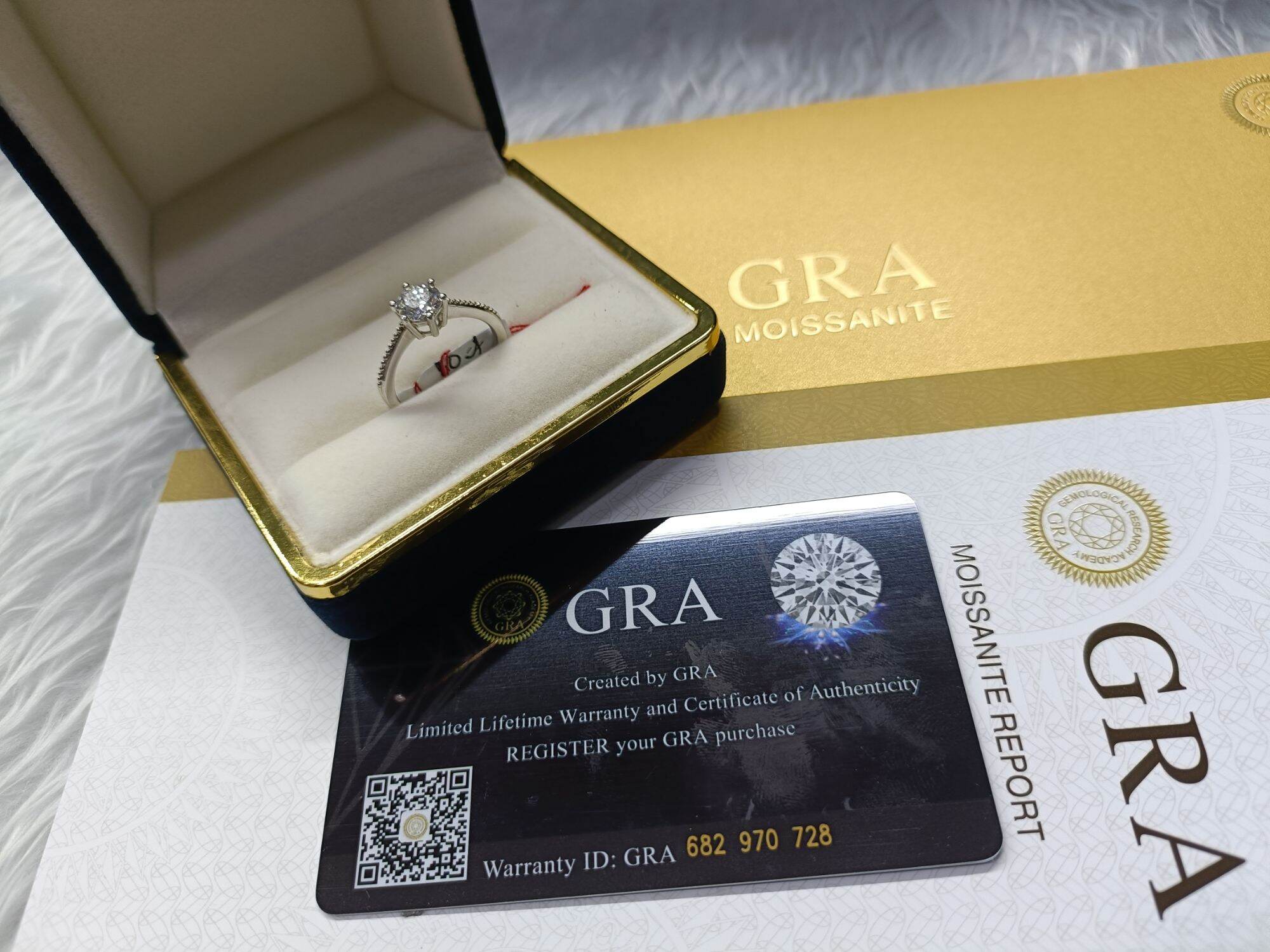 Gra moissanite price store