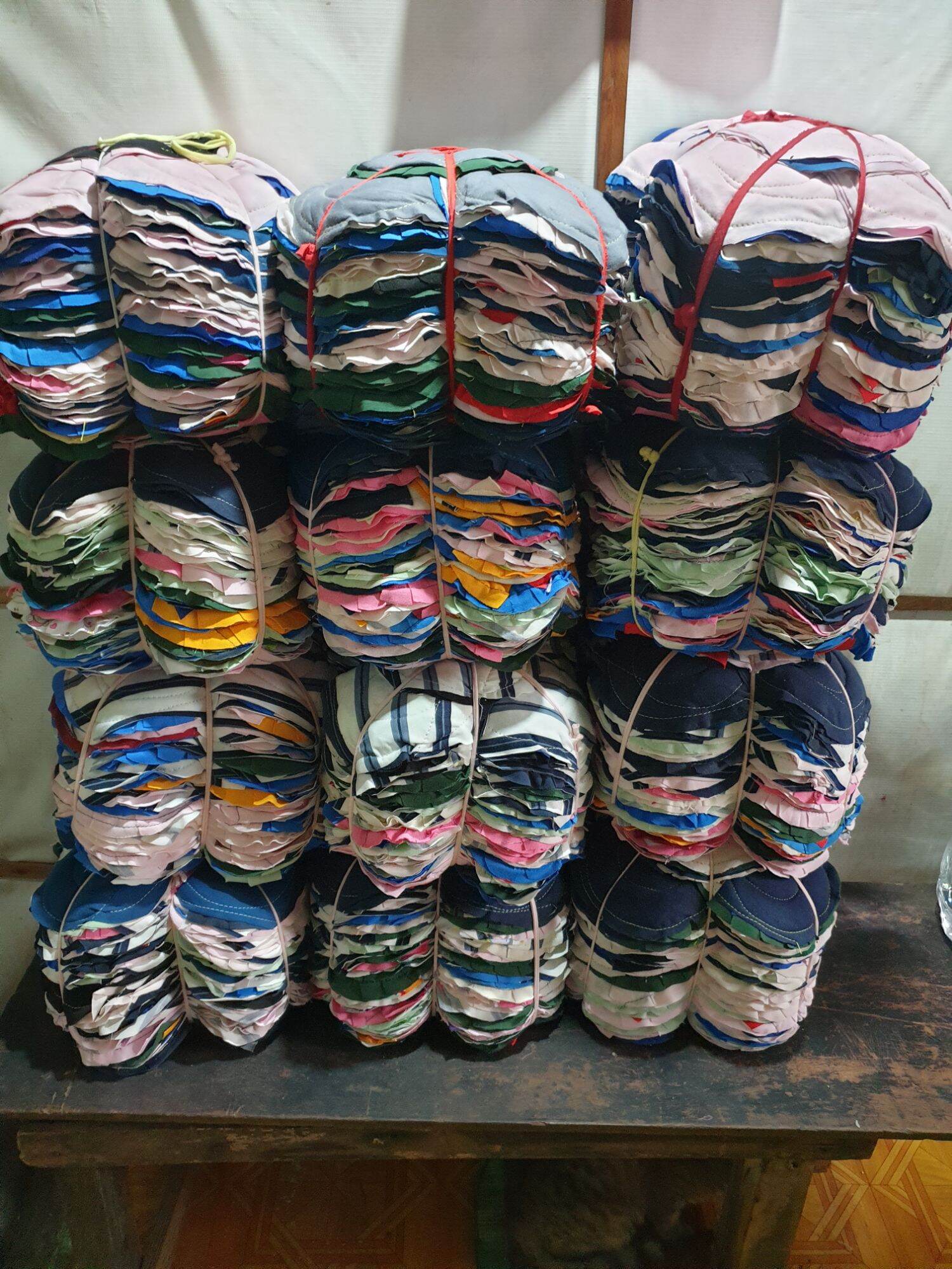 Basahan Bilog 100pcs / Round Rag Multipurpose Rug per piece est 100pcs ...