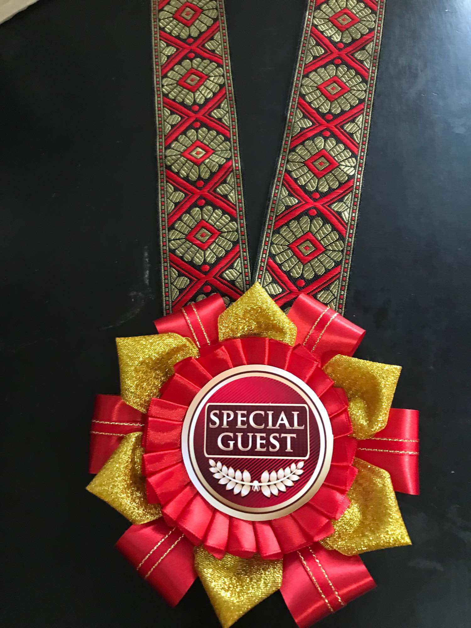Garland Lei for graduation and guest or vip with free logo | Lazada PH