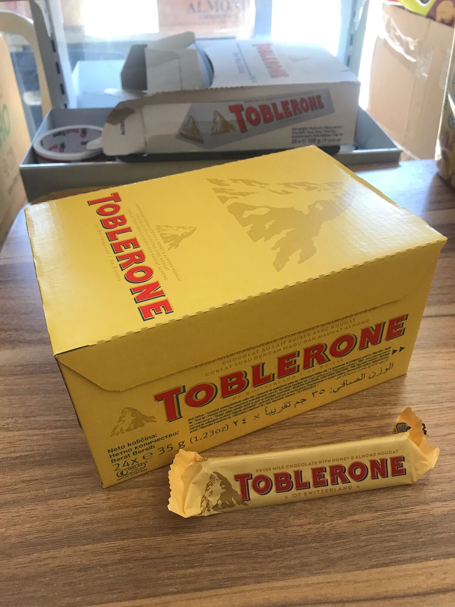 Toblerone 35g box (24x35g) | Lazada PH