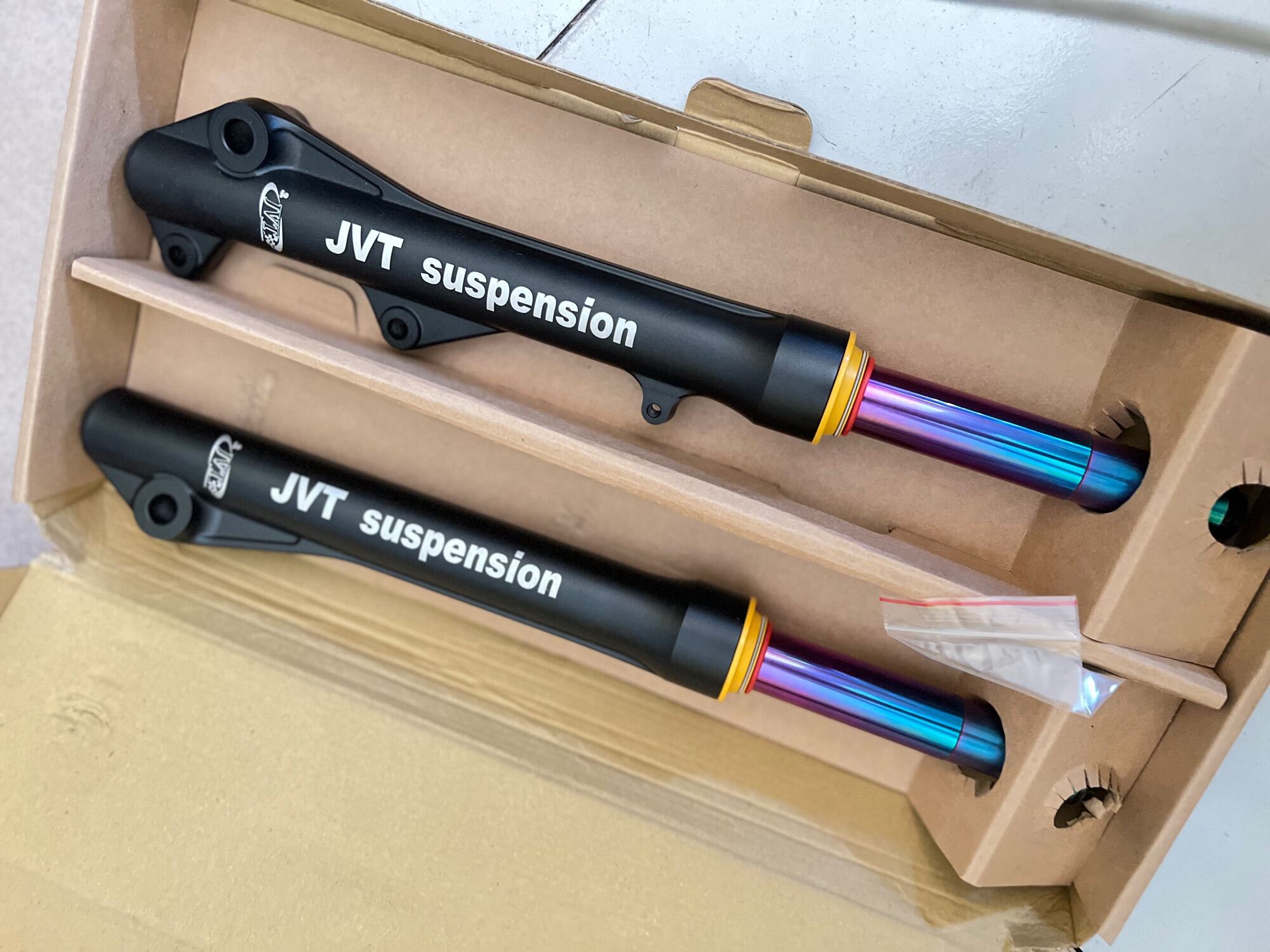 Honda click JVT front shock (No tpost) with preload titanium | Lazada PH