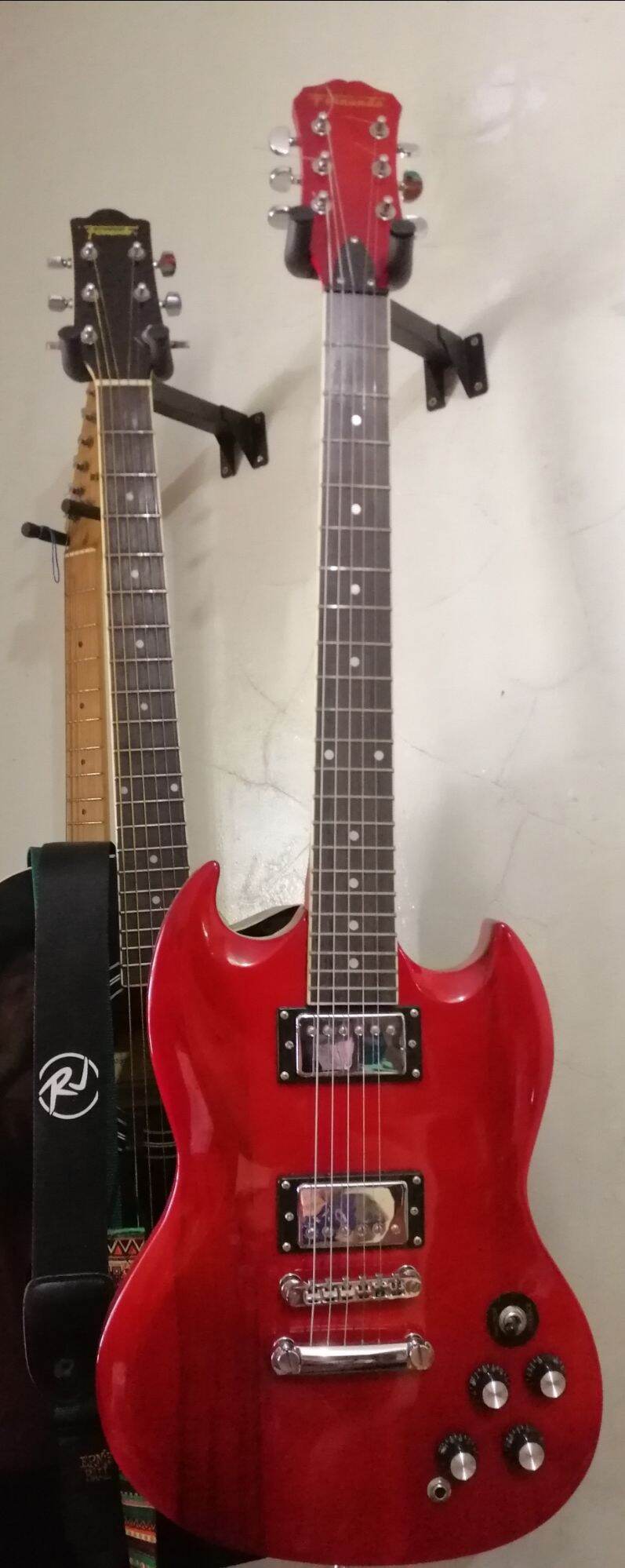 Fernando Sentinel Guitar (SG) - Used