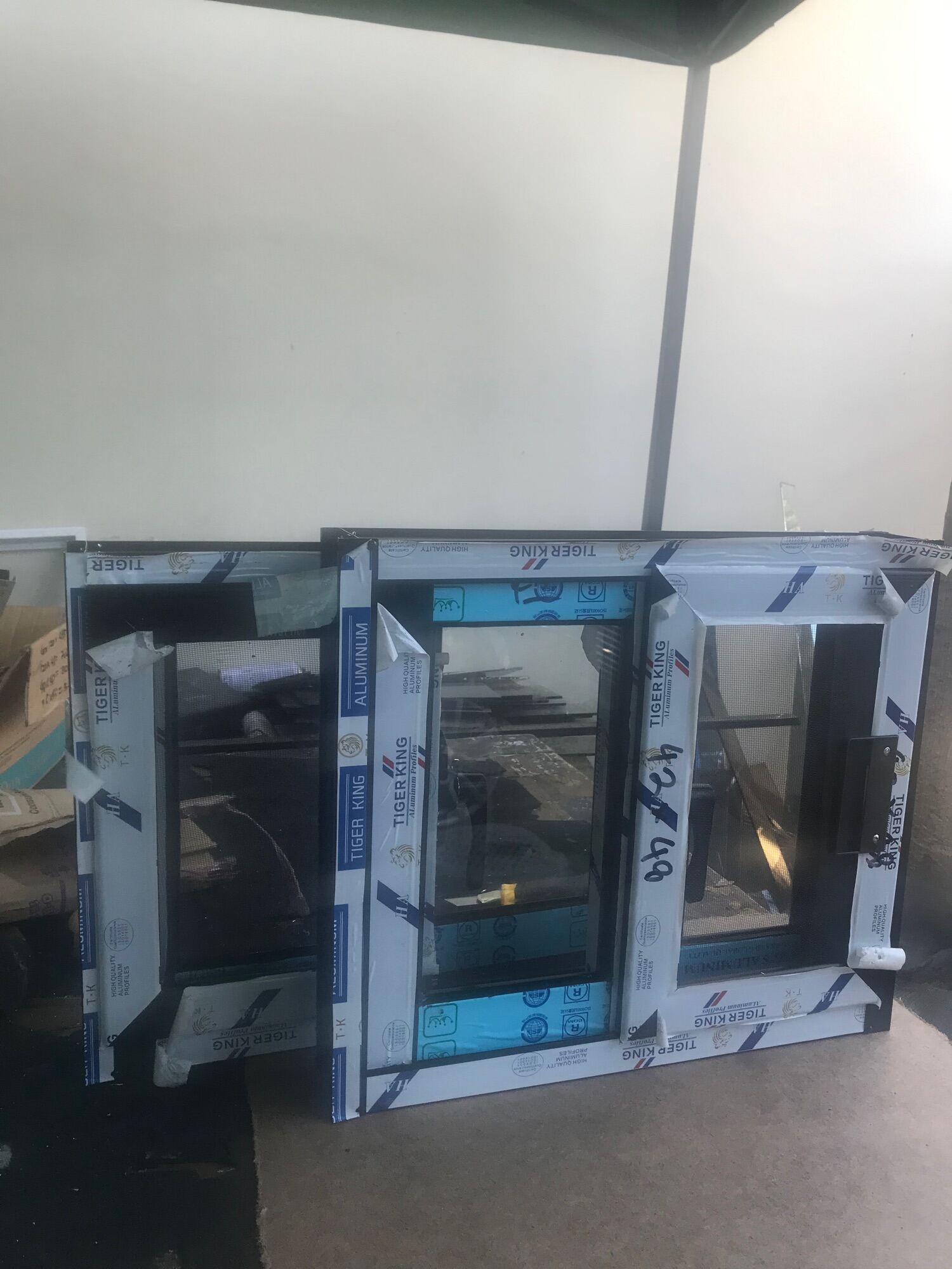 W-48.5 X 36cm-H Aluminum Sliding window w/ screen | Lazada PH