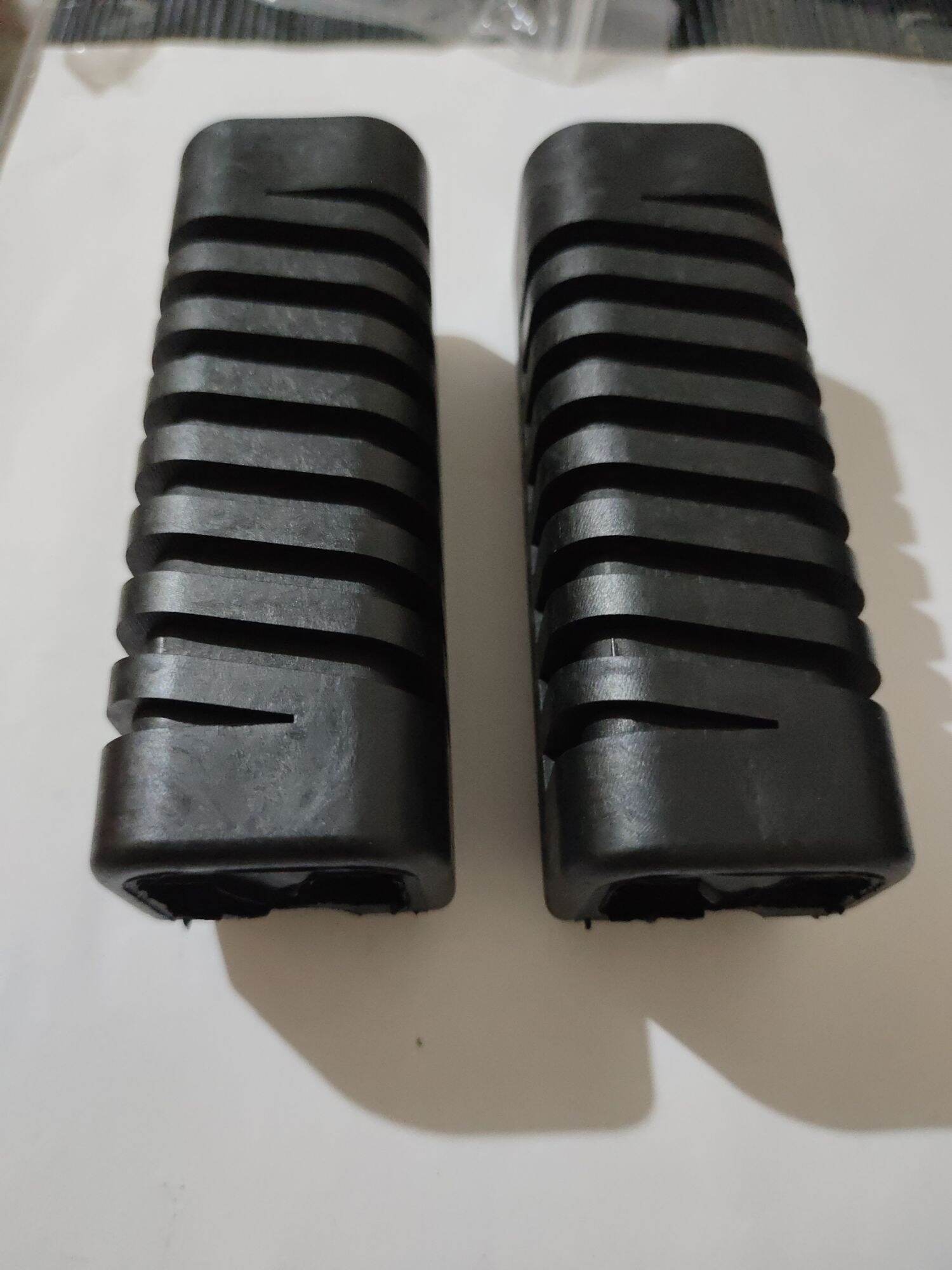 CT100/Bajaj Footrest Rubber Front 1set | Lazada PH
