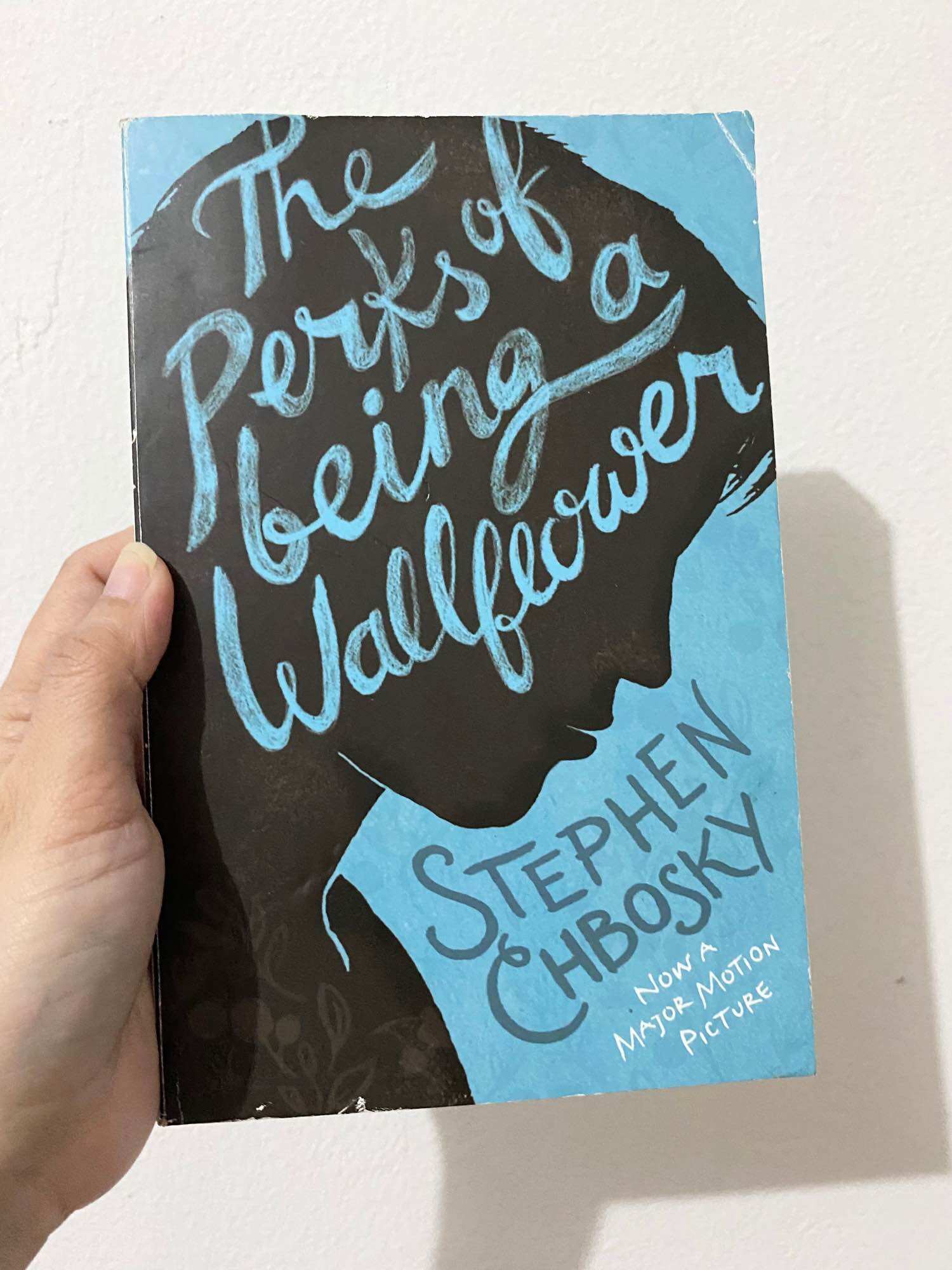 AUTHENTIC USED The Perks of Being a Wallflower | Lazada PH