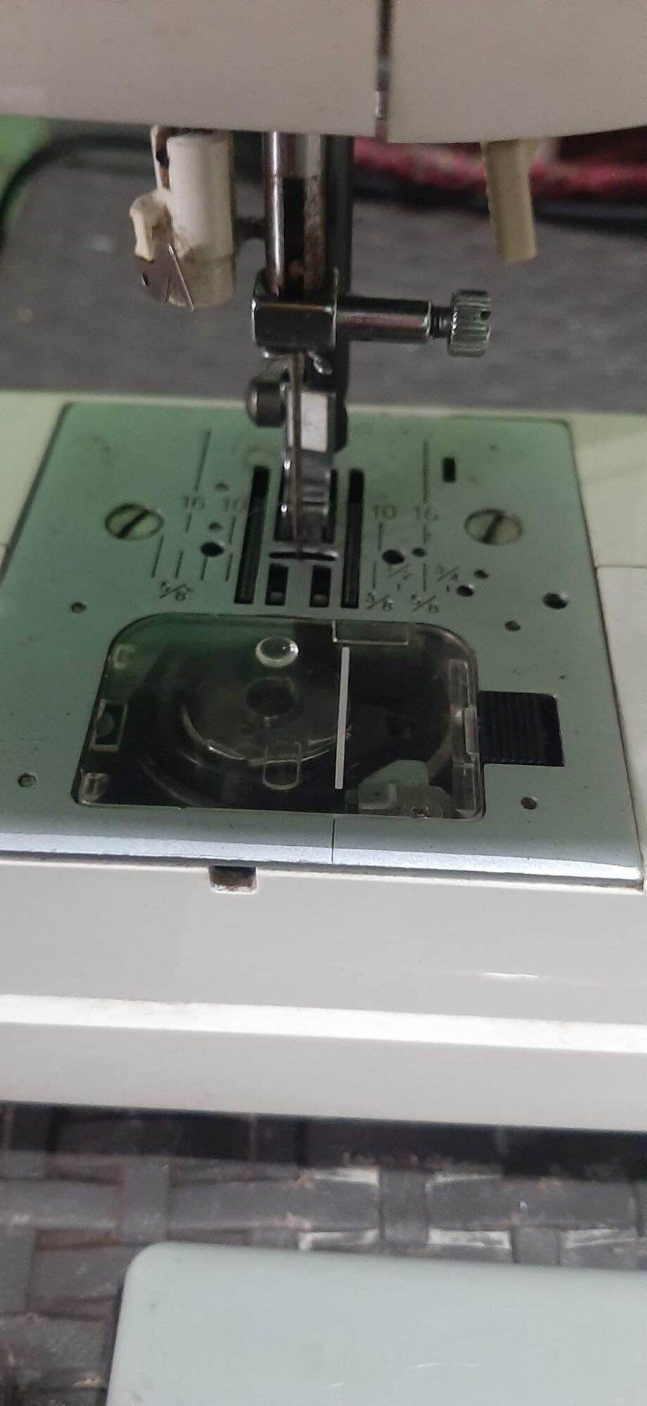 Singer Stylist 7258 (top sewing machine) | Lazada PH