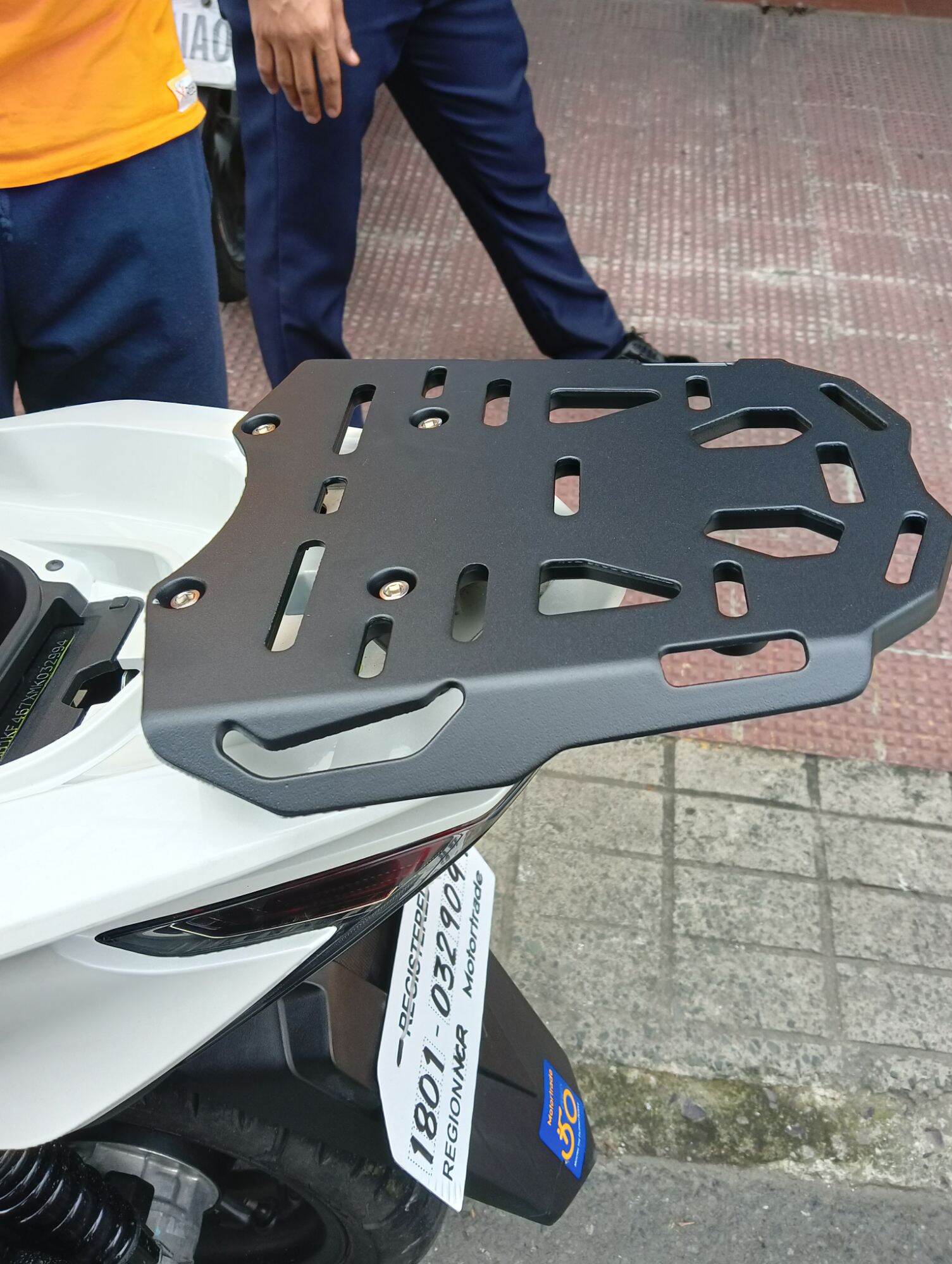 pcx160 top box braket omni v2 | Lazada PH