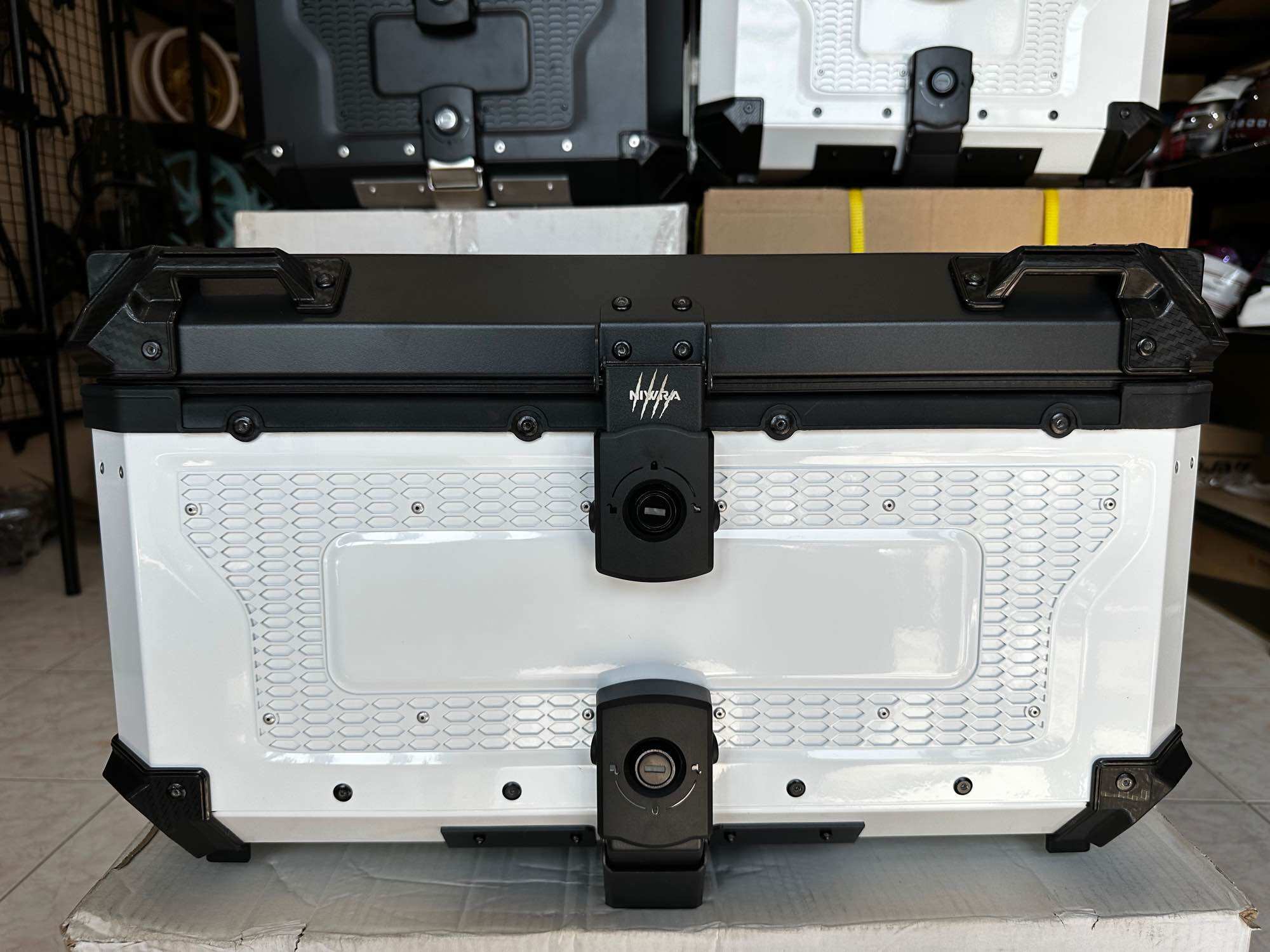 65 LITERS ALLOY TOPBOX WITH BACKREST | Lazada PH