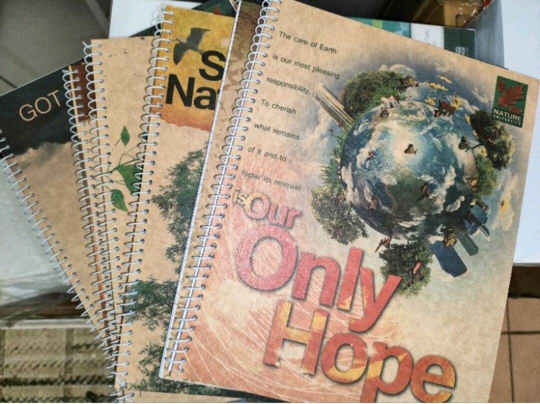 University Big Notebook 80 leaves (sold per pc) random color or design ...