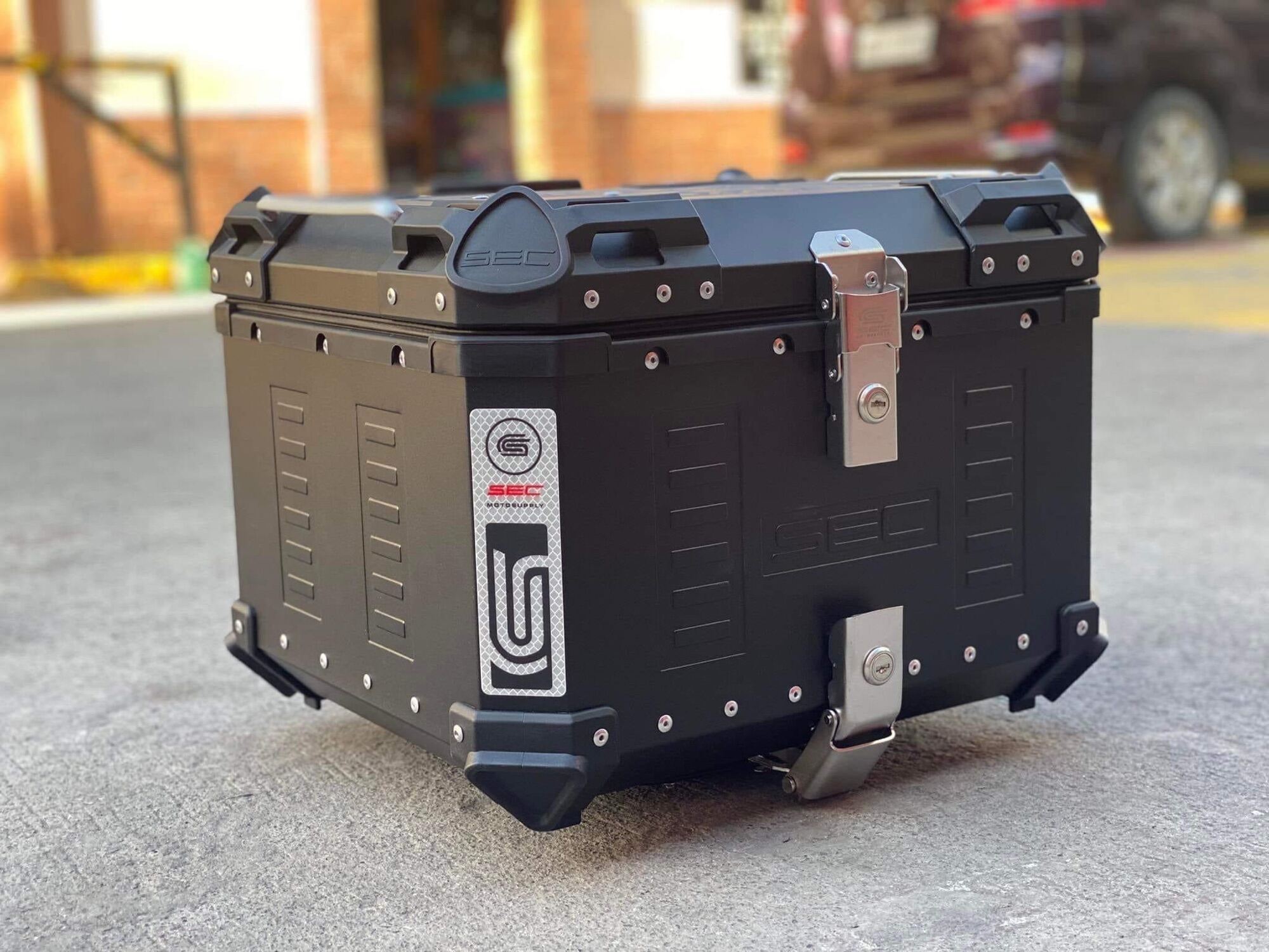 SEC BLACK OPS 55LITERS ALLOY TOPBOX | Lazada PH