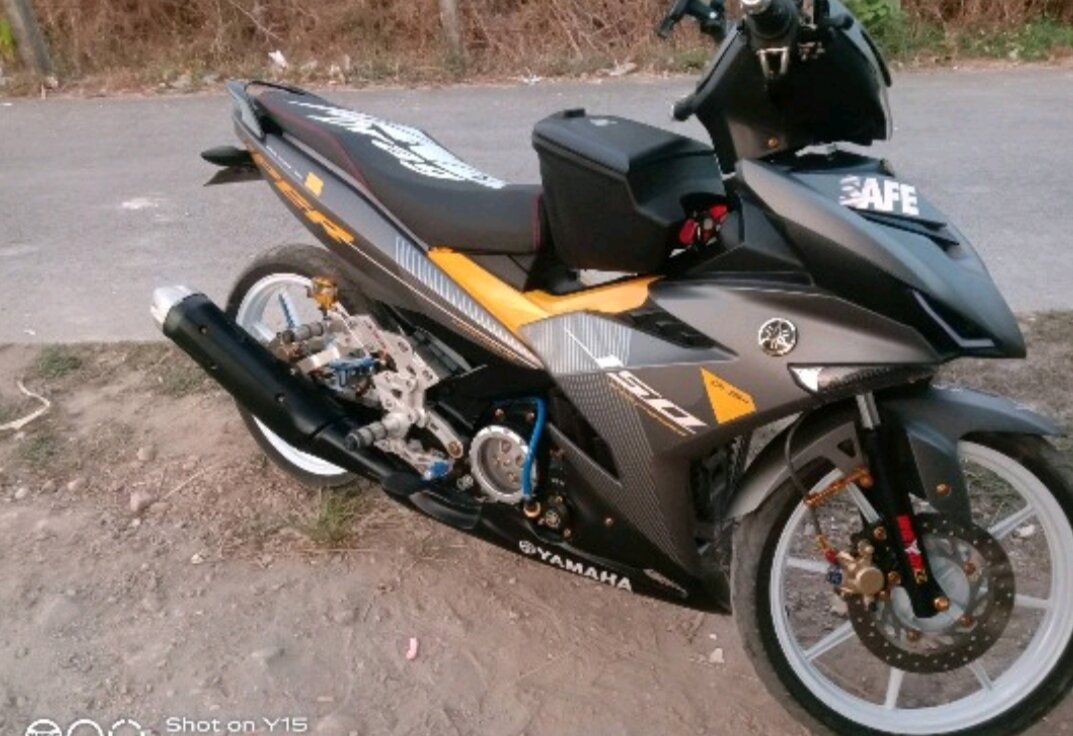 Yamaha Sniper Modified