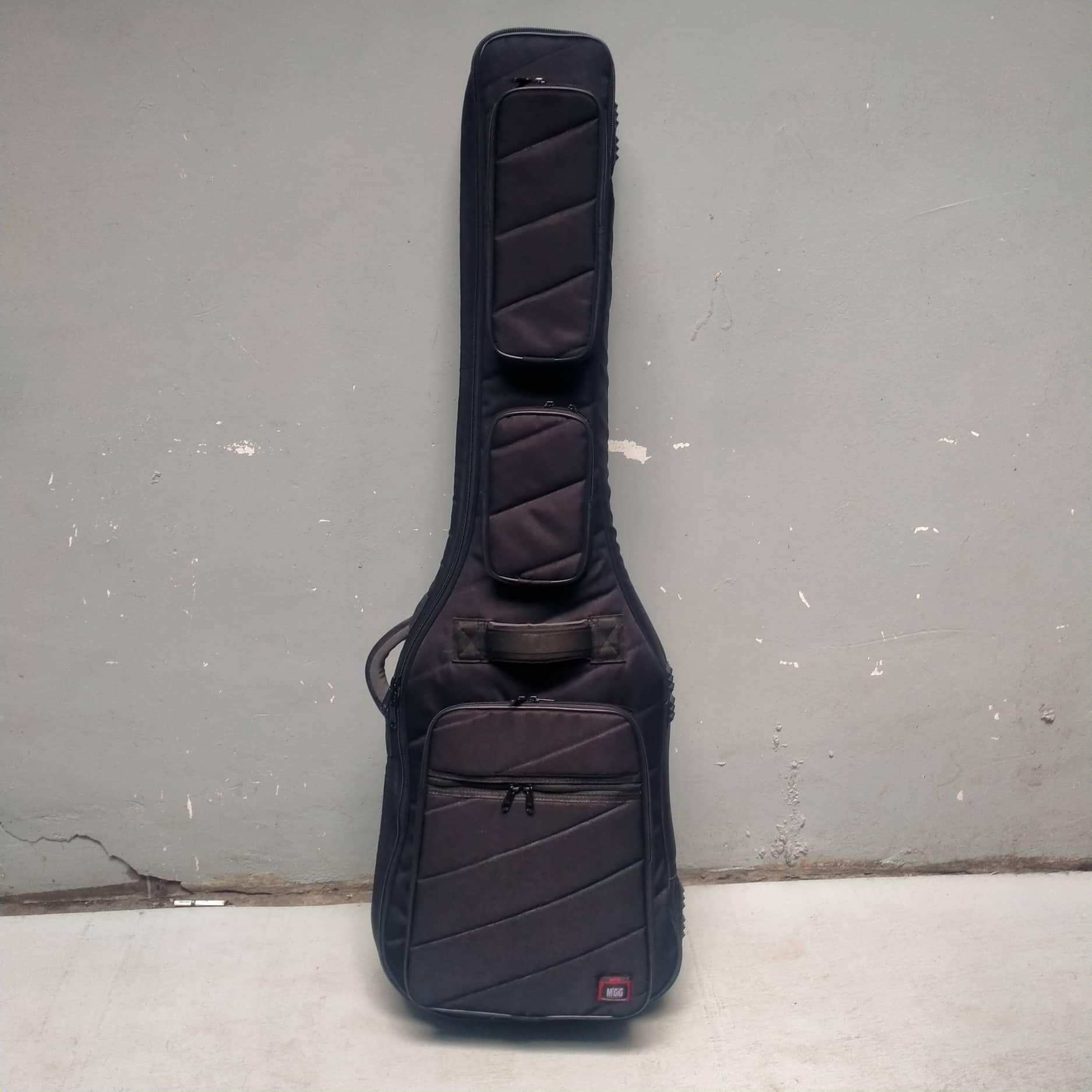 BASS GUITAR GIG BAG ( BACKPACK/ PADDED ) | Lazada PH