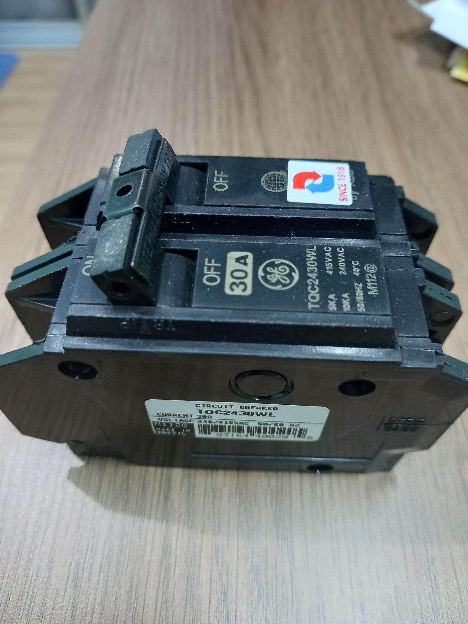 GE Circuit breaker Bolt on 2P TQC | Lazada PH