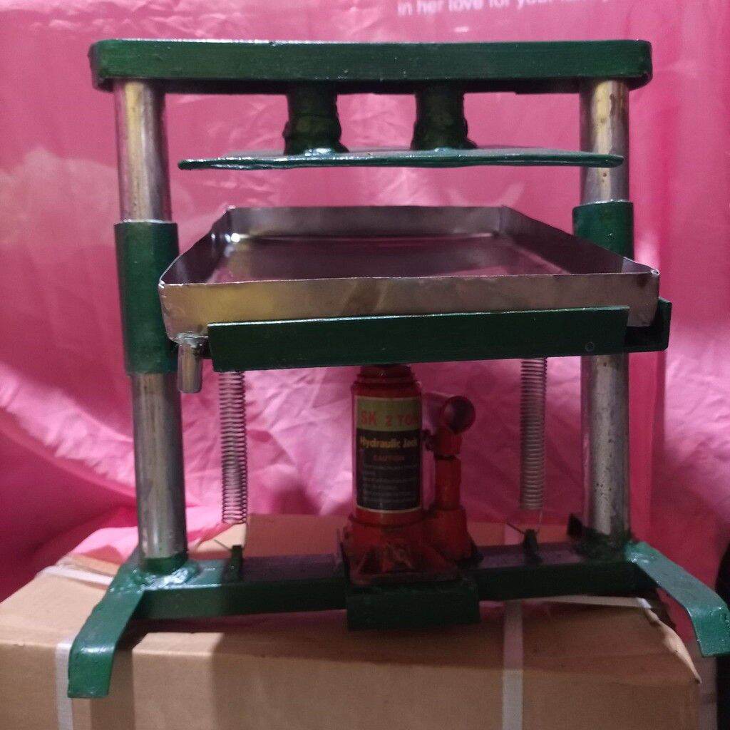 Coconut Presser Milker Mini for your home use or small business heavy ...