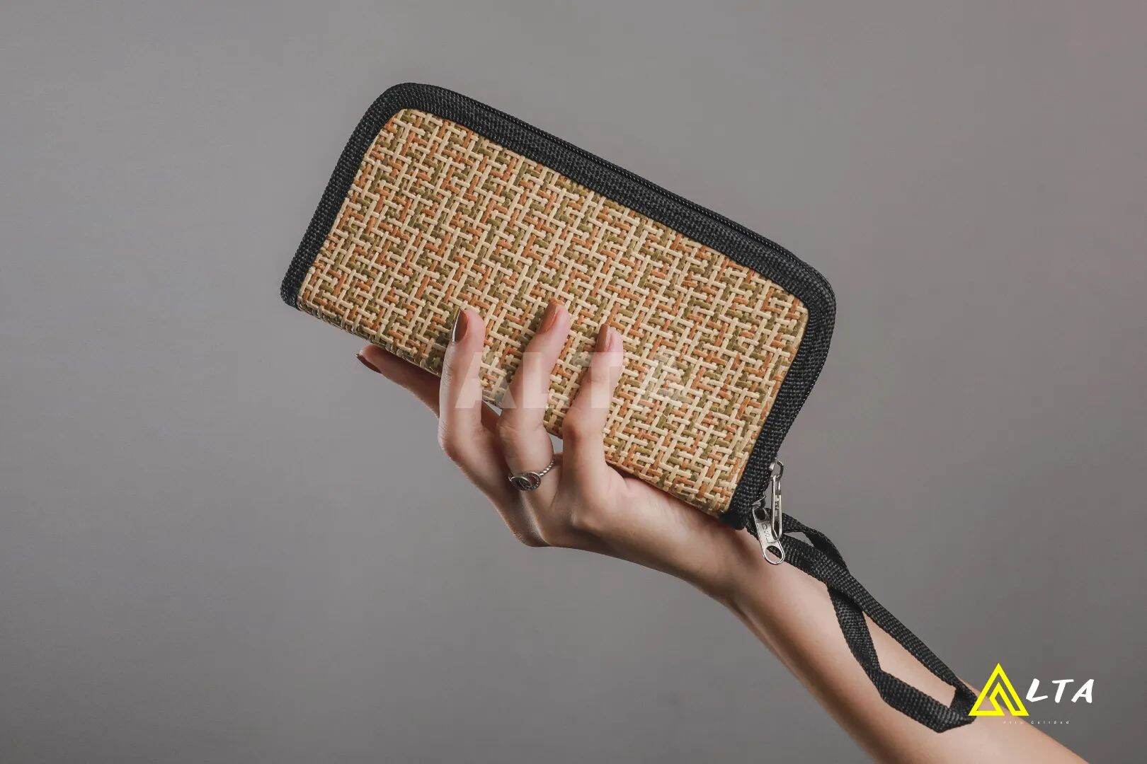 Local made Banig wallet with compartment | Lazada PH