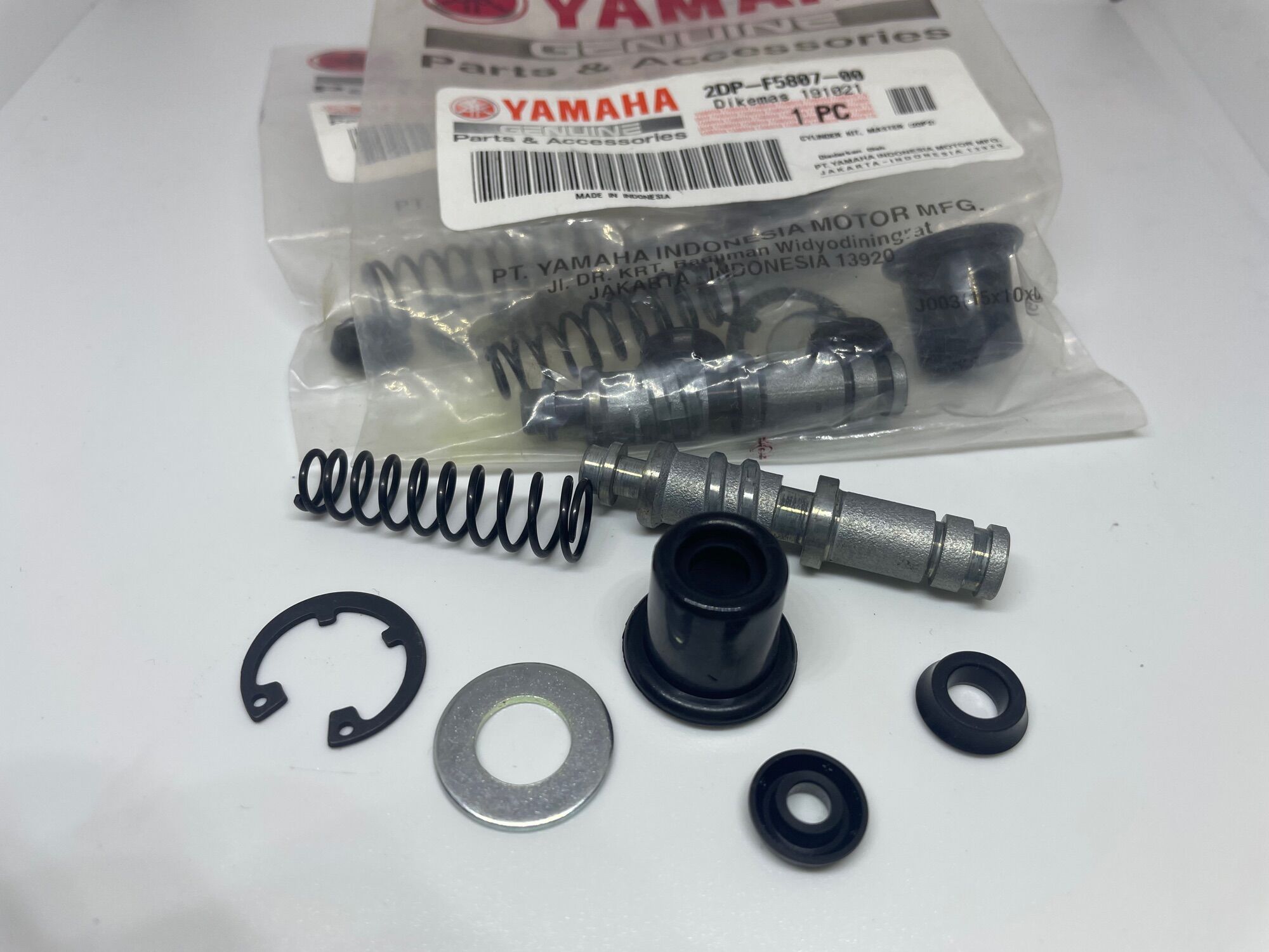 2DP-F5807-00 NMAX V2 Master Repair Kit & CYLINDER KIT MASTER/ RIGHT ...