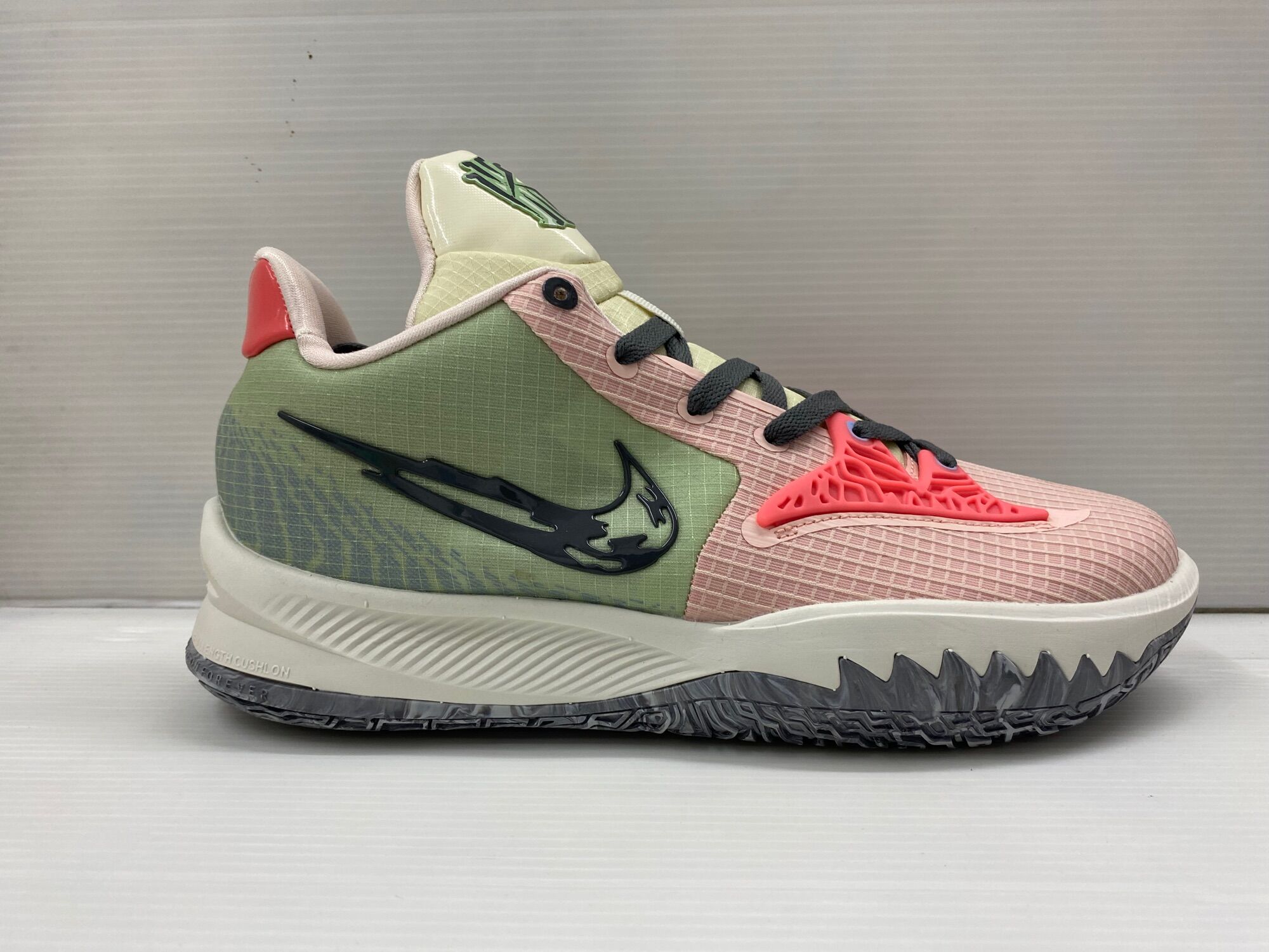 KYRIE 4 LOW green red basketball shoes | Lazada PH