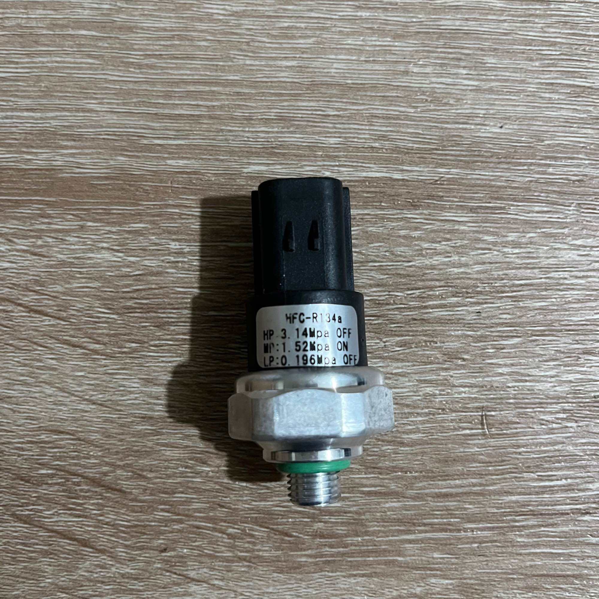 KIA Picanto 4pin AC Pressure Switch | Auto Aircon | Lazada PH