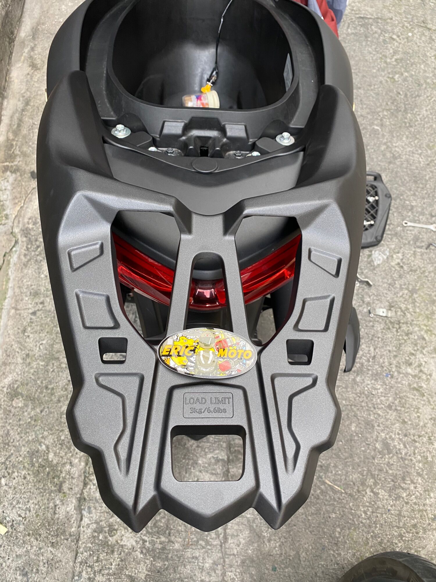 original yamaha nmax v2 & v2.1 top box bracket | Lazada PH