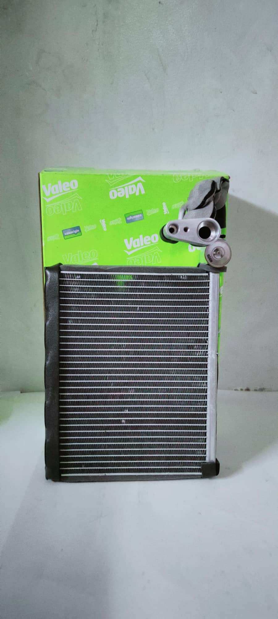 CAR AIRCONDITIONING EVAPORATOR WITH EXPANSION VALVE MONTERO GEN 1 AND ...