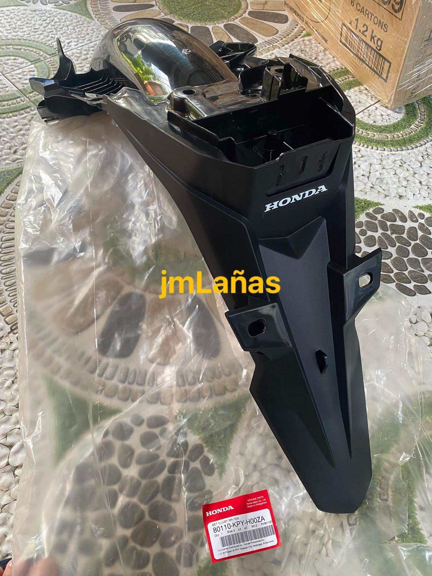 HONDA GENUINE REAR FENDER / TAPALODO SA LIKOD FOR XRM 125 / RS 125 ...