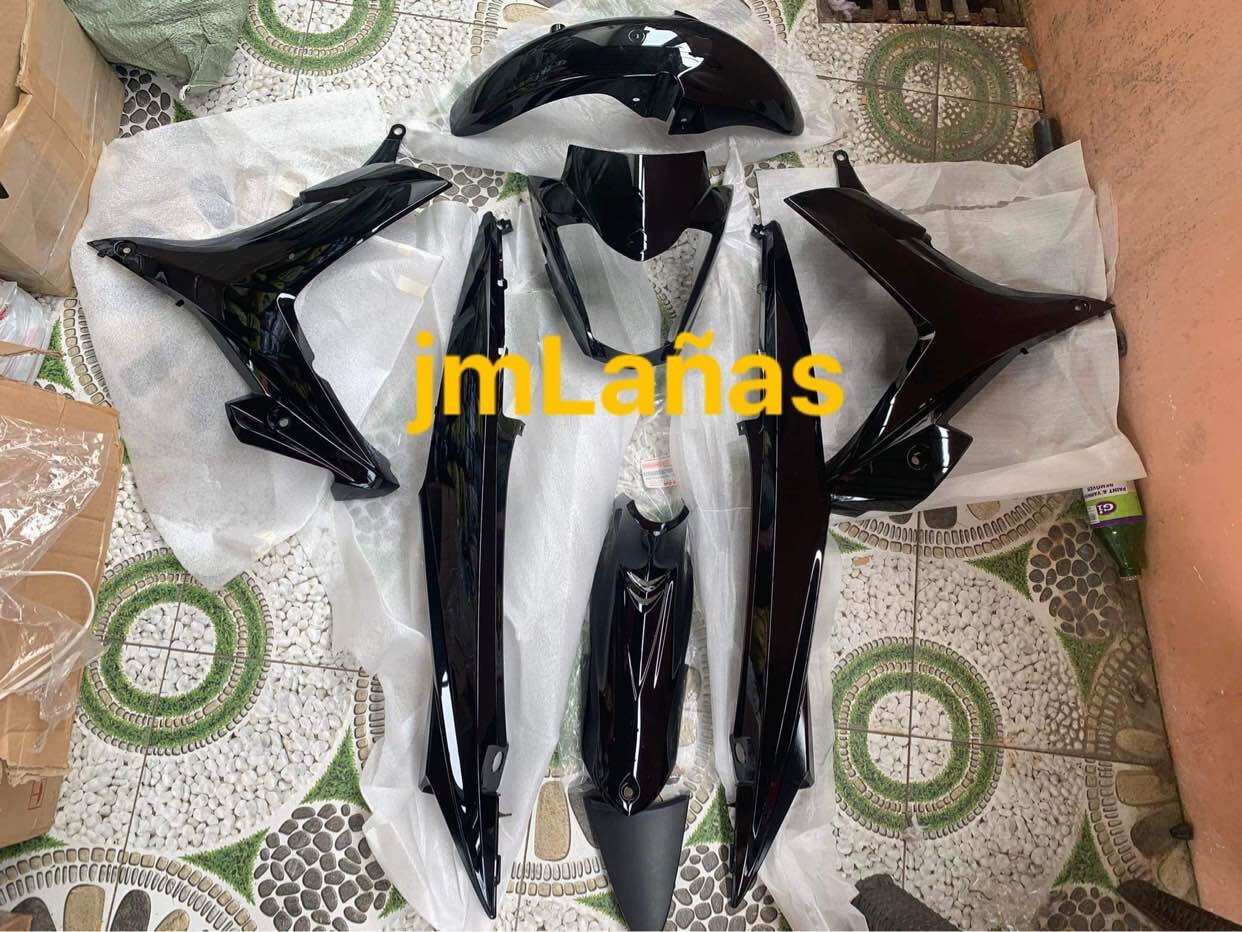 SUZUKI GENUINE FAIRINGS SET / FAIRING / COVERS / BODY KITS FOR RAIDER J ...