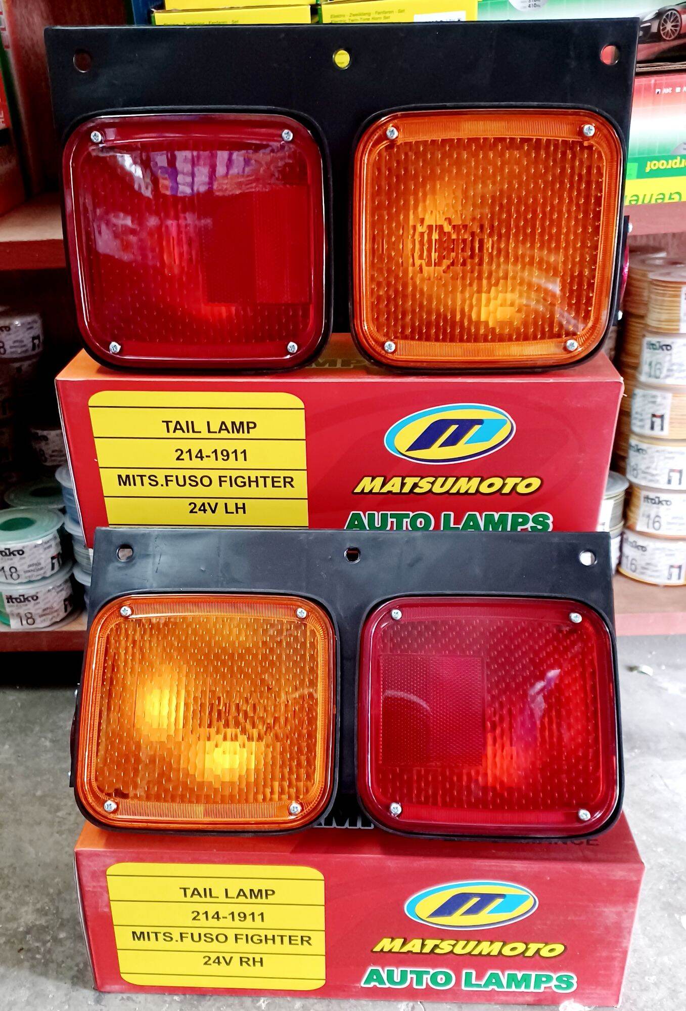 Tail light assembly for Mitsubishi fuso canter 24V Bulb type | Lazada PH