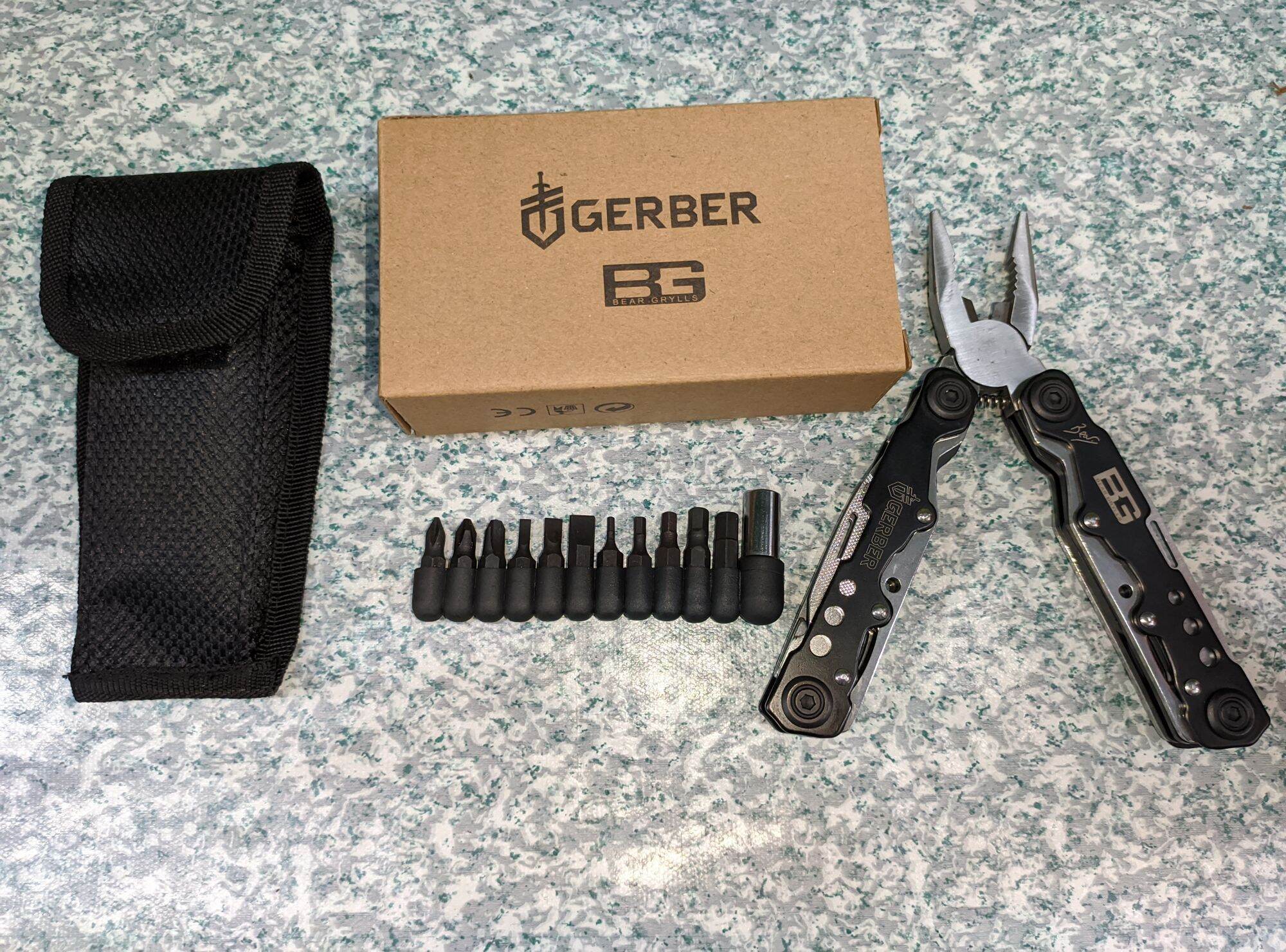 BG Foldable Multifunctional Hand Multi Tool Pliers Screwdriver Outdoor ...