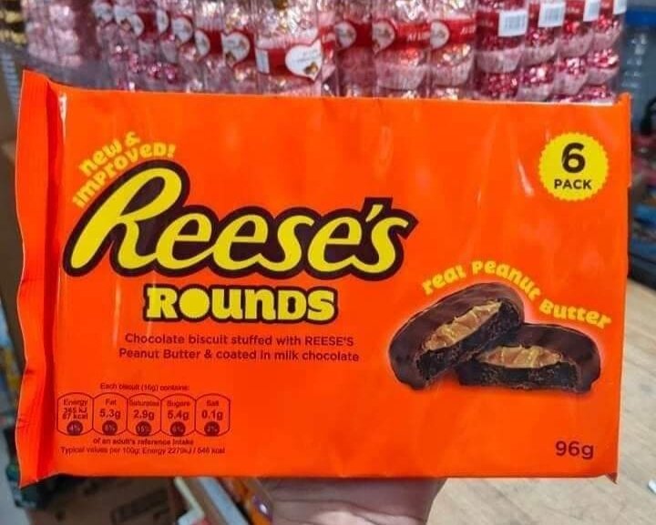 Reese's rounds chocolate biscuit or hershey's cookies and creme 96 grams