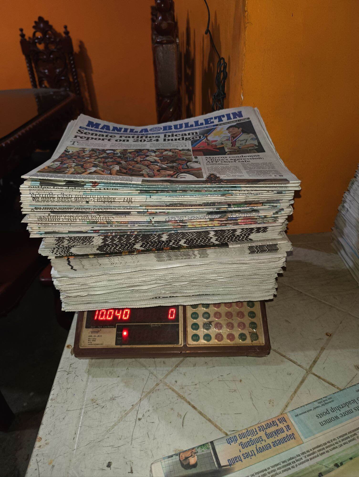 OLD NEWSPAPER BROADSHEETS 10 kilos | Lazada PH