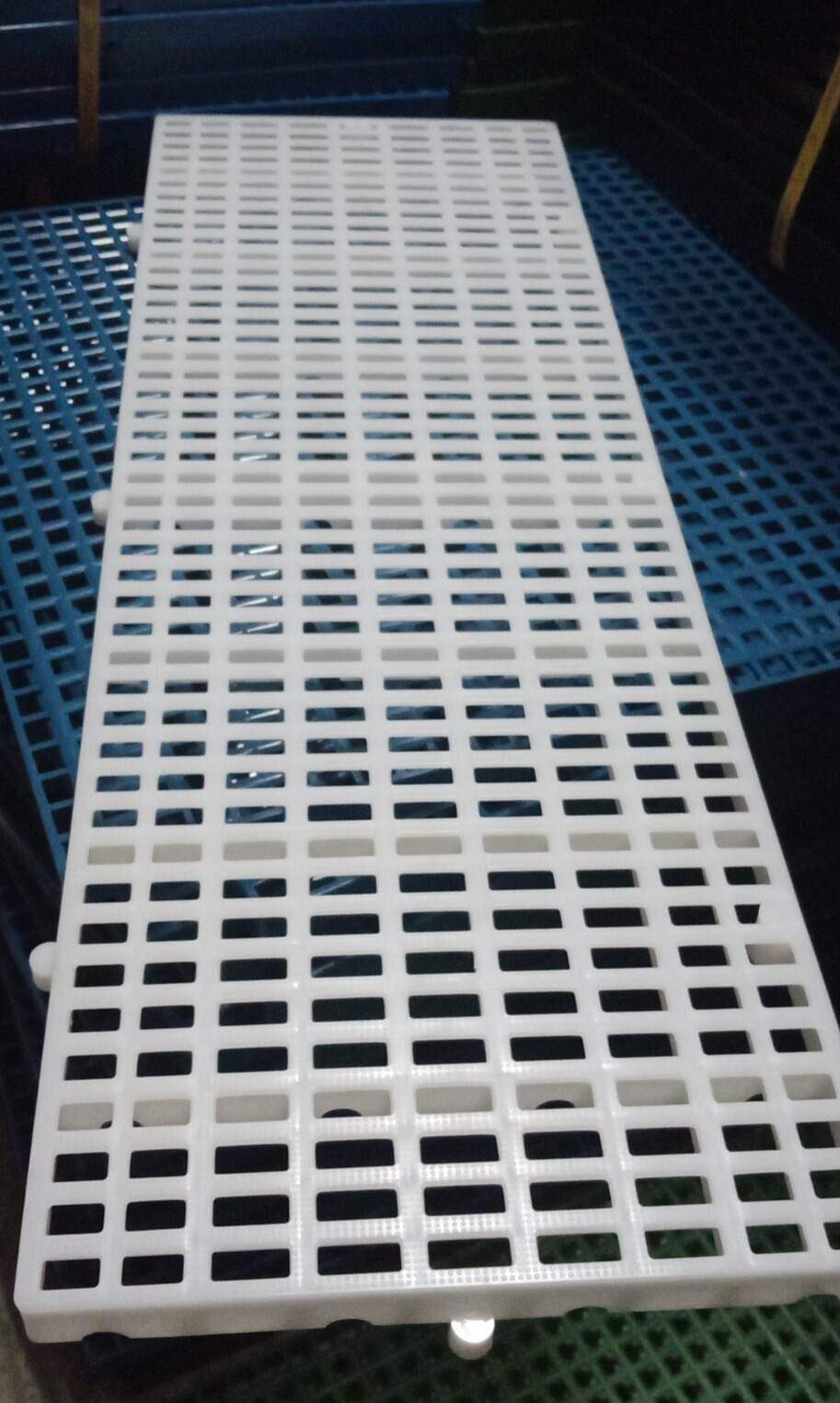 Plastic matting 1x3, matting size 1ft. by 3ft. plastic, dog platic ...
