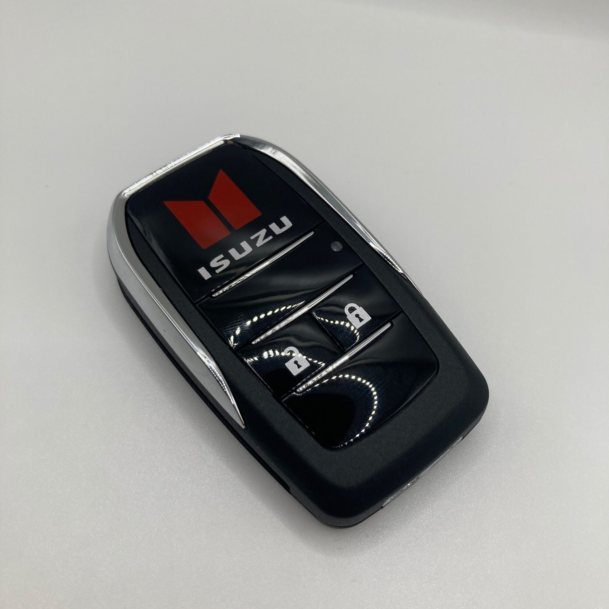 Isuzu MUX (MU-X) DMAX (D-MAX) Key Replacement Modified Flip Key / 1 ...