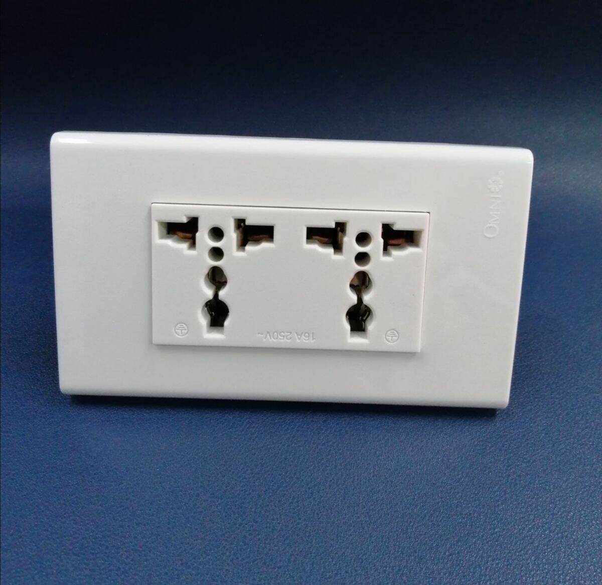 Omni Duplex Universal Outlet (WWU-402) White or Dark Grey "graphite ...