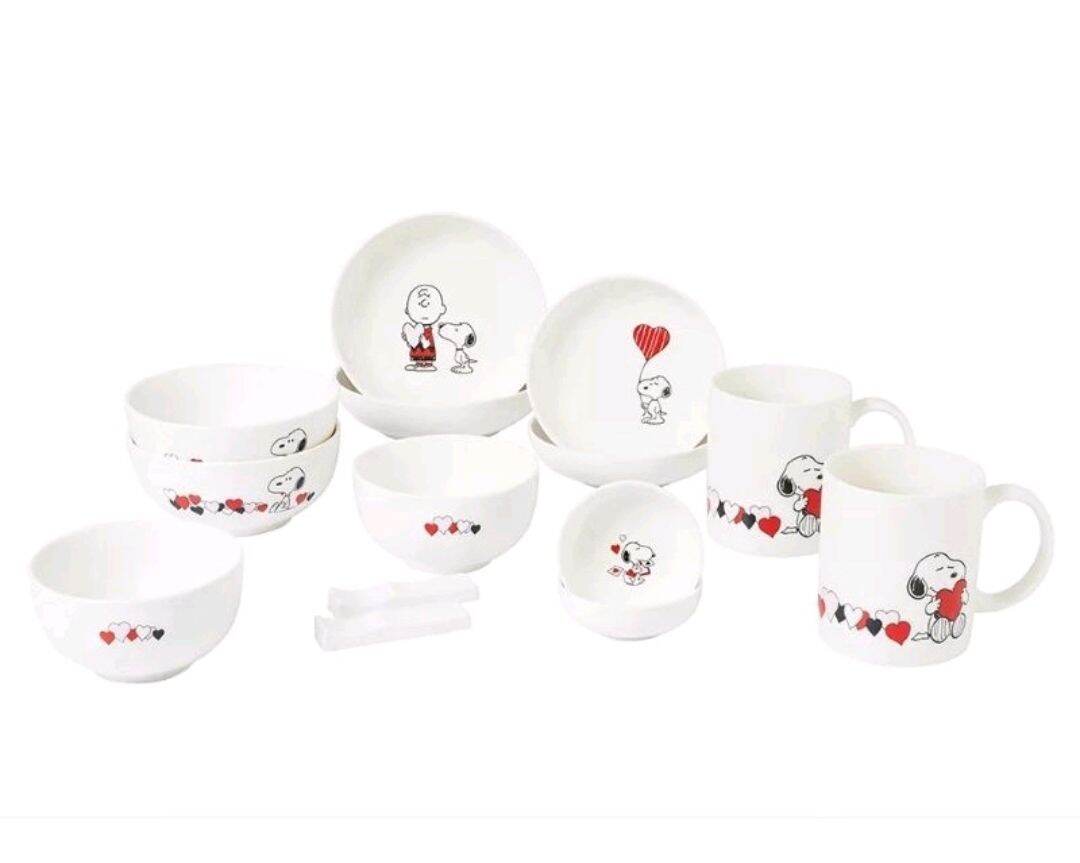 SNOOPY CORNINGWARE 14 piece Dinnerware Set - Snoopy Lovely / Snoopy ...