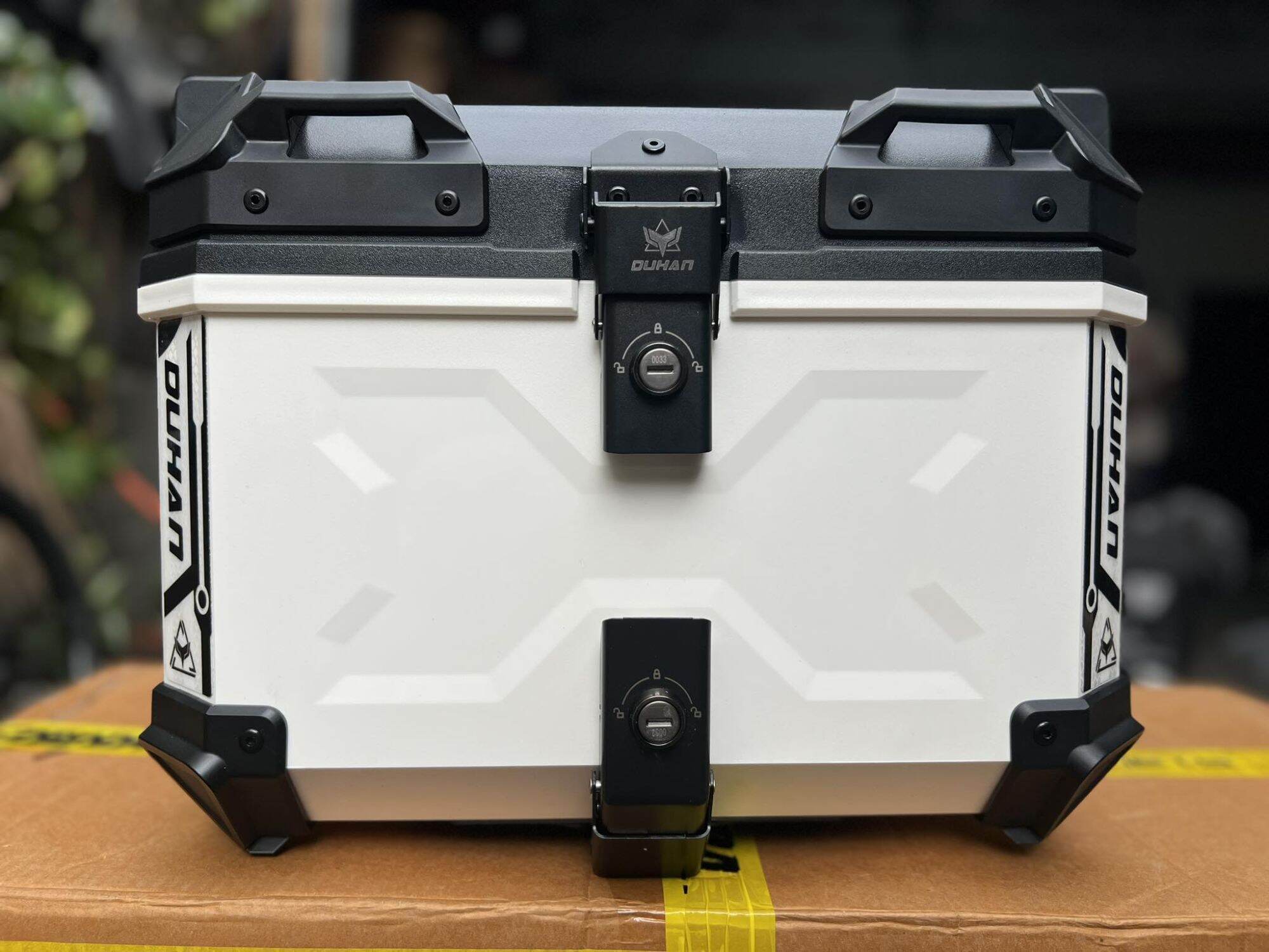 SEC KRYPTONITE 45L HARD PLASTIC TOPBOX | Lazada PH