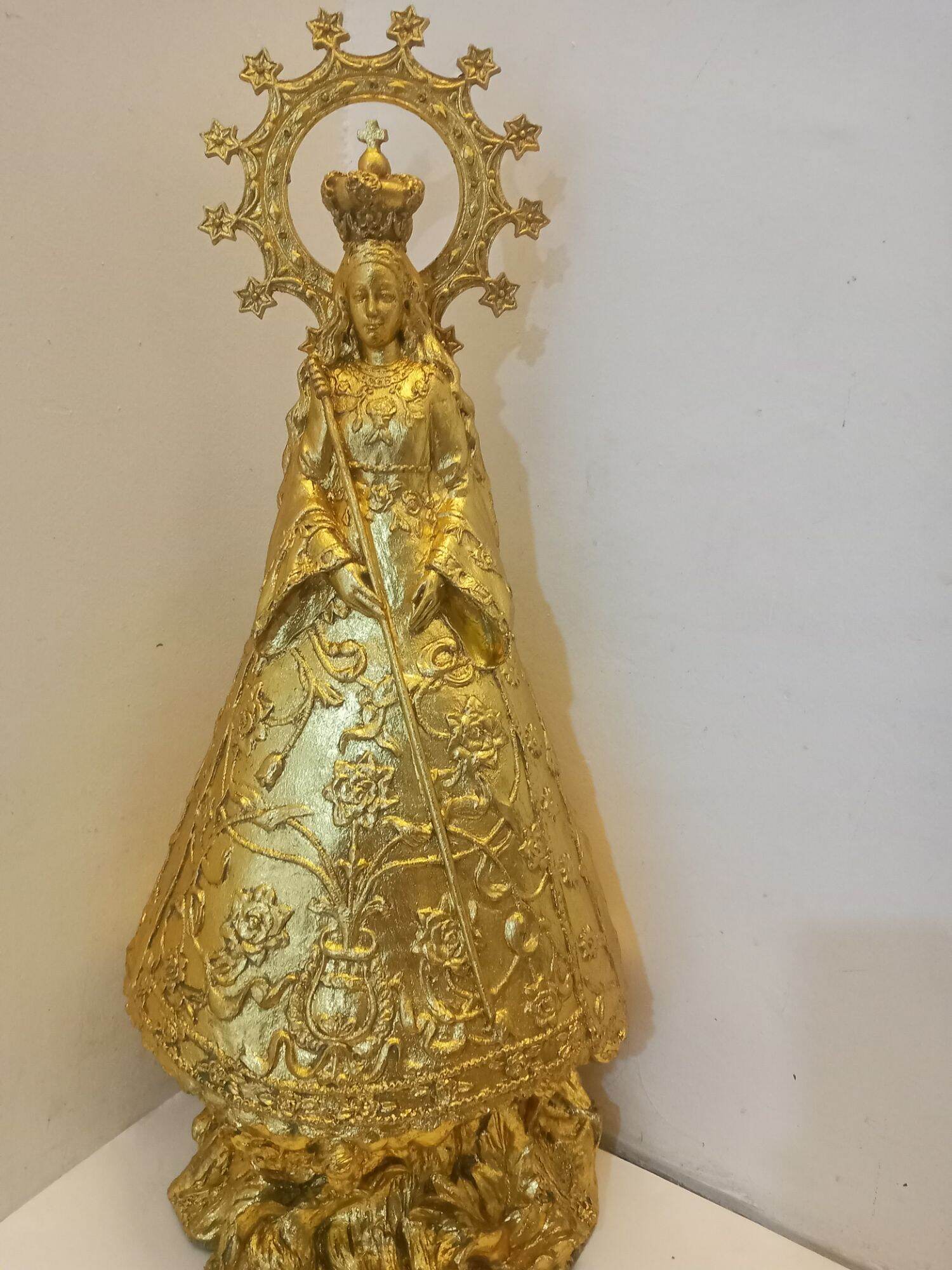 ROYAL CROWN OUR LADY OF VOYAGE gold finish | Lazada PH