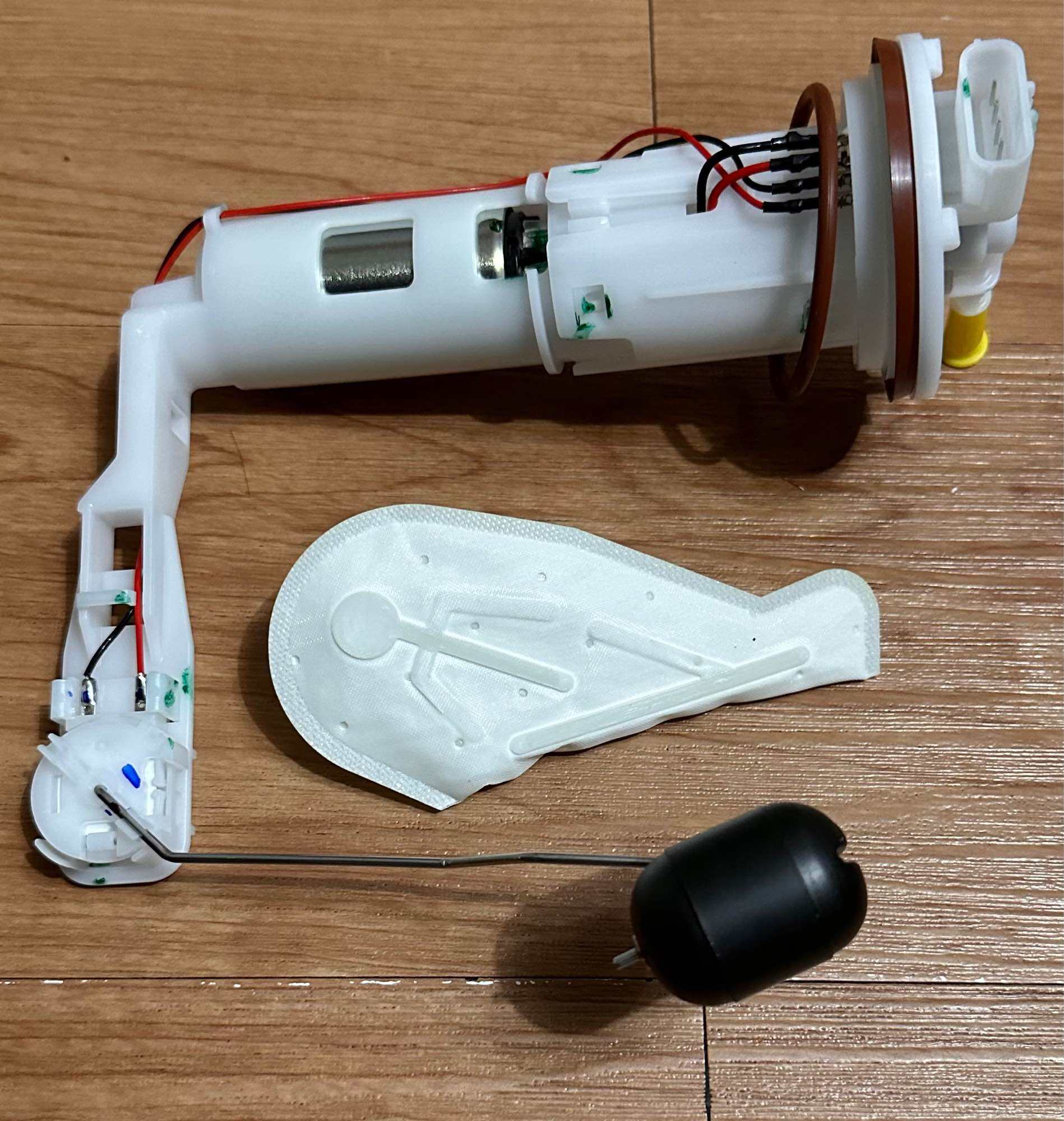 FUEL FILTER complete assembly for Bristol Maxie 400 and Venture adv150 ...