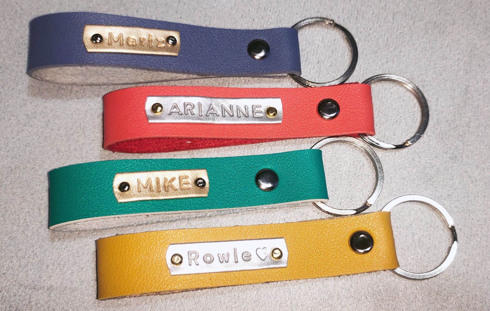 Personalized / Customized Leather Keychain Gift Souvenir Giveaways ...