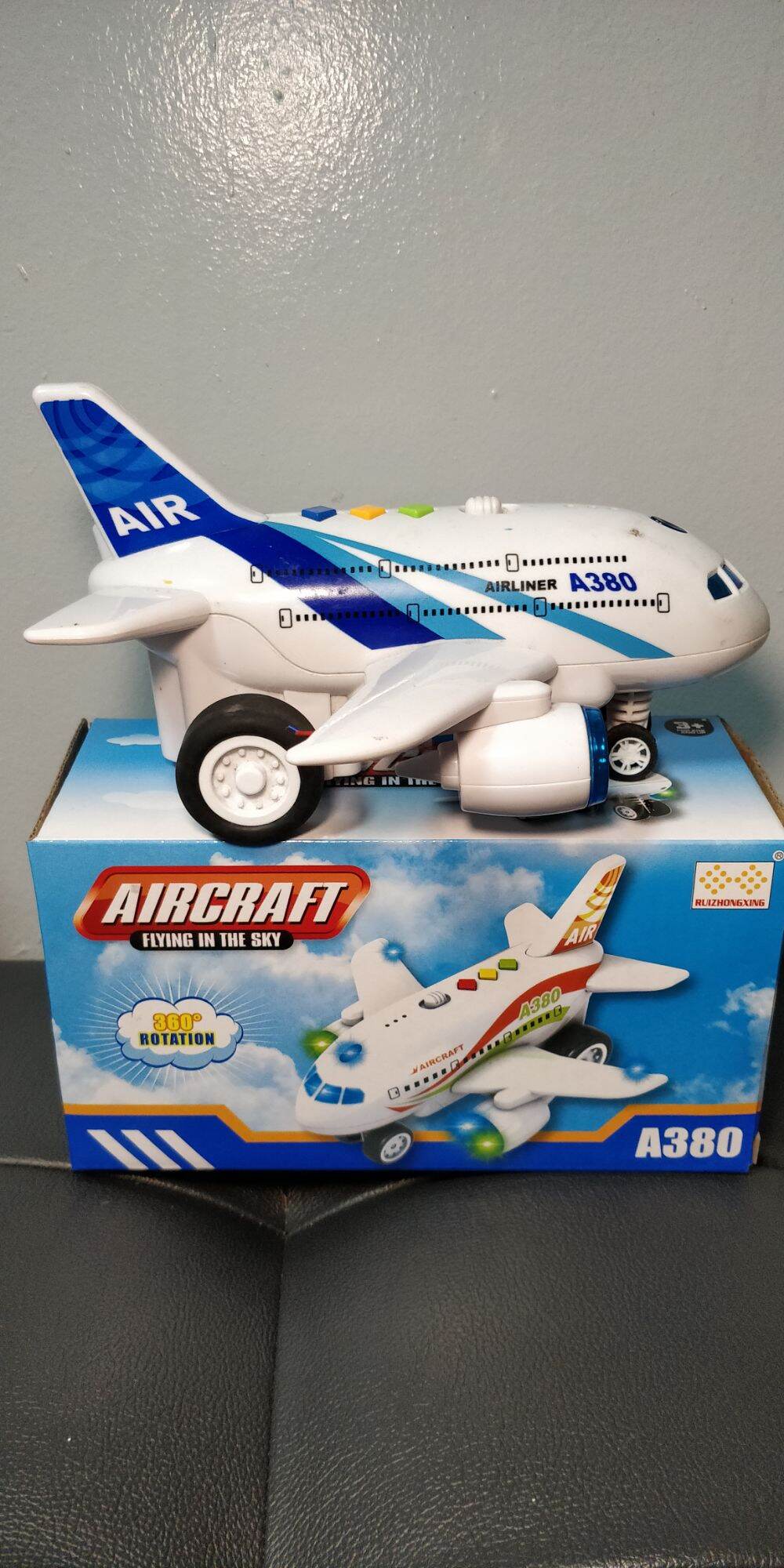 Battery operated Airplane. Multiplay features(Introductory price ...