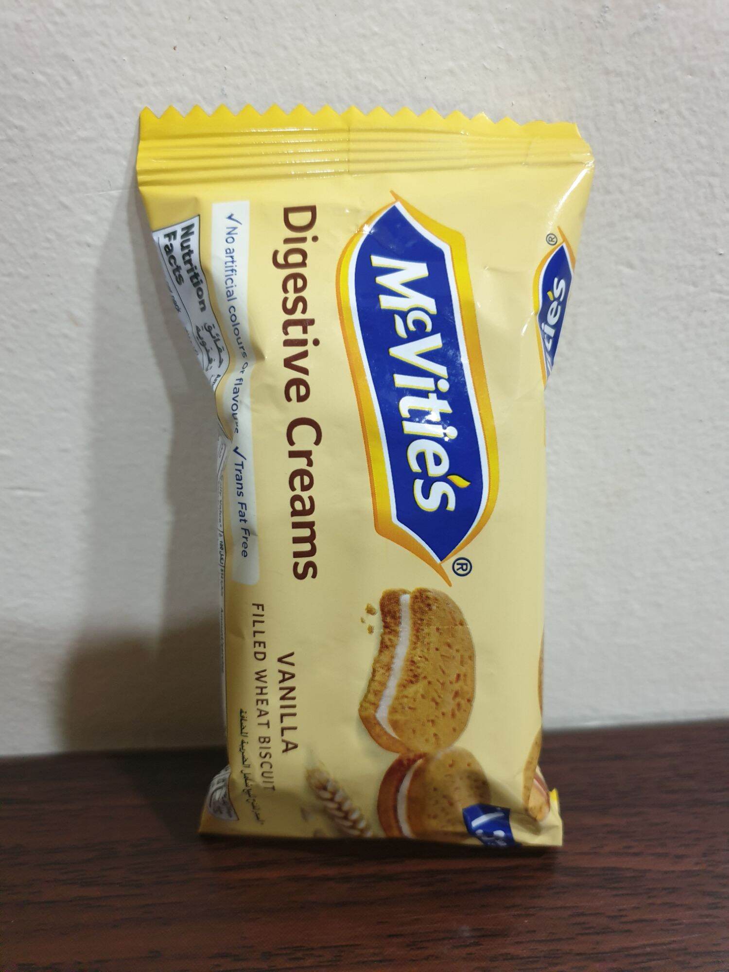 McVities Digestive Vanilla & Chocolate Creams Biscuits 40g | Dubai ...