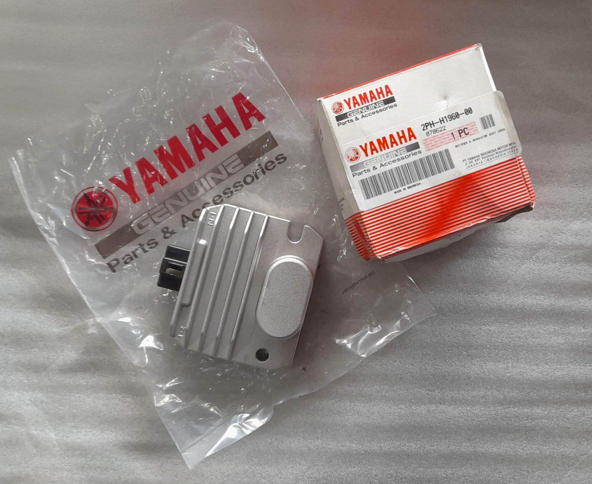 Yamaha Genuine Parts Rectifier/Regulator for Mio i 125 (2PH-H1960-00 ...