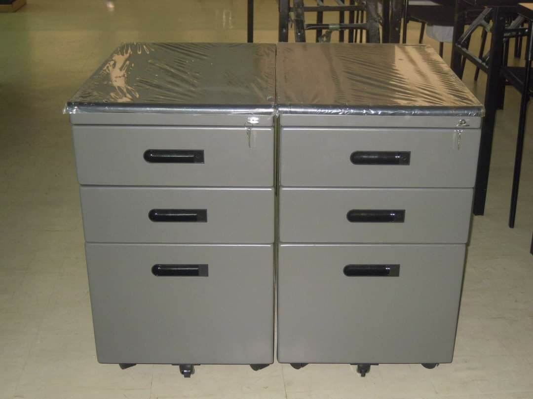 Mobile Pedestal Movable Cabinet, 3 Drawer Metal Storage, Steel Cabinet ...