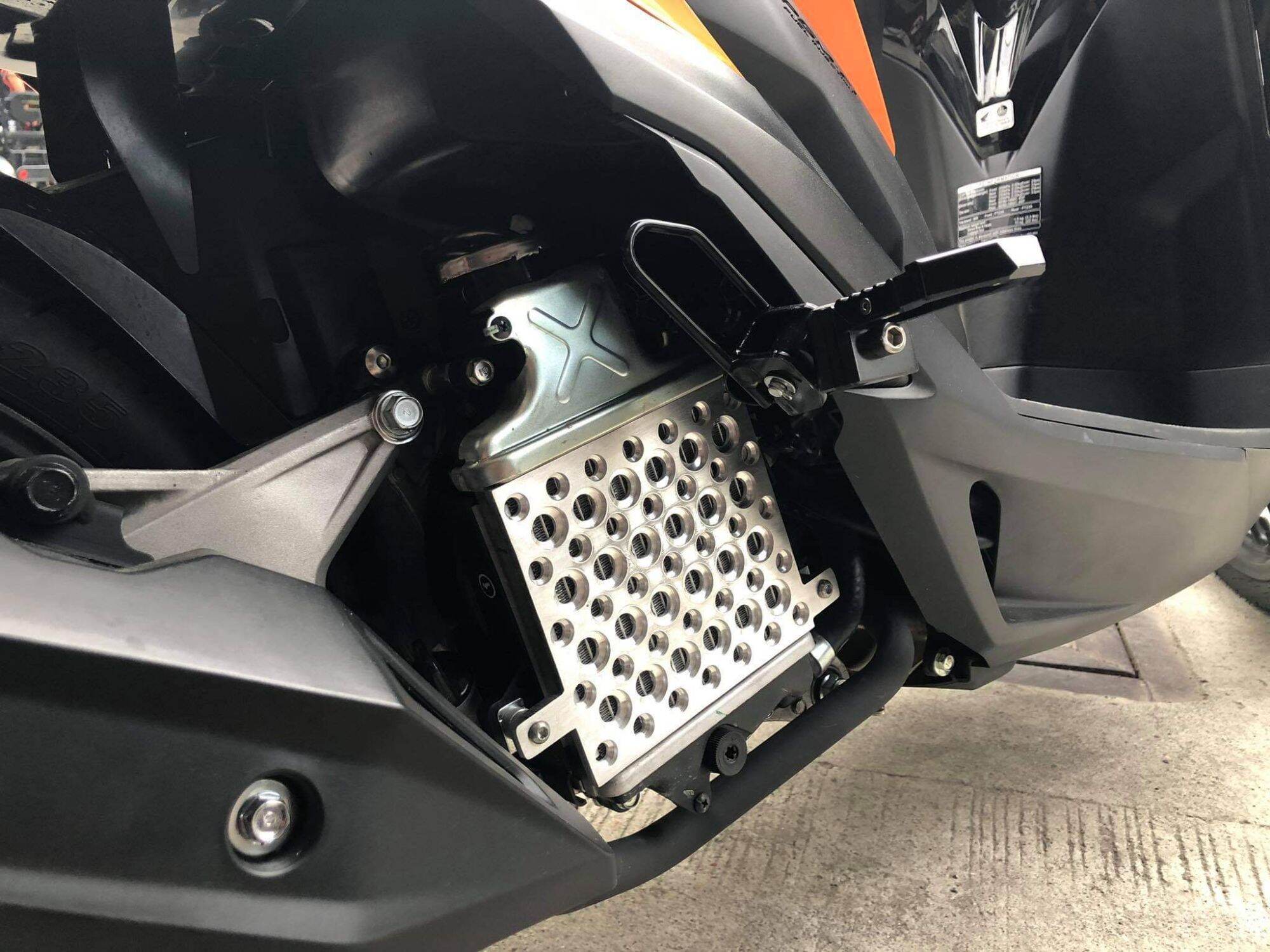 ALUMINUM RADIATOR COVER FOR HONDA CLICK ALUMINUM RADIATOR COVER FOR HONDA CLICK