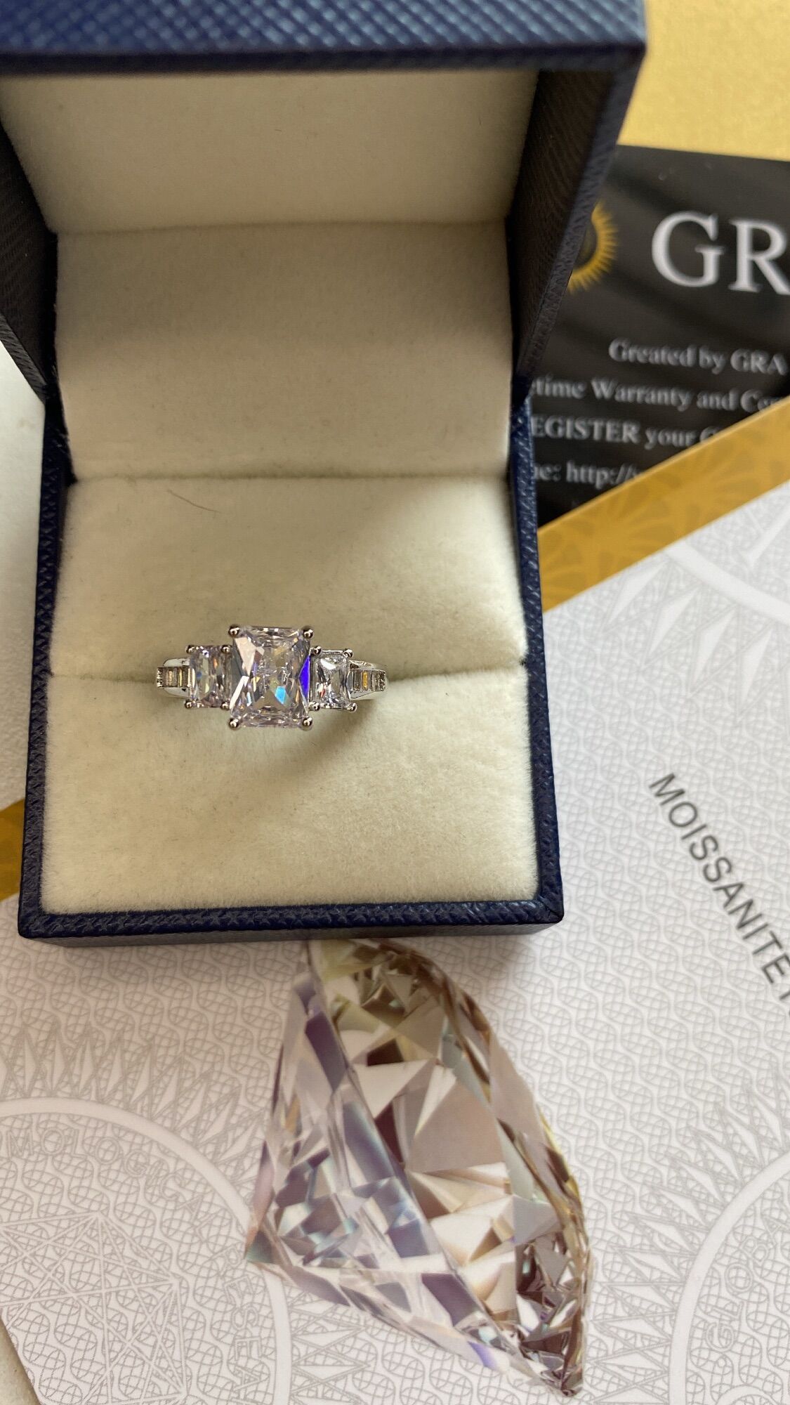 Radiant Cut Moissanite Diamond with GRA certificate in S925 with ...