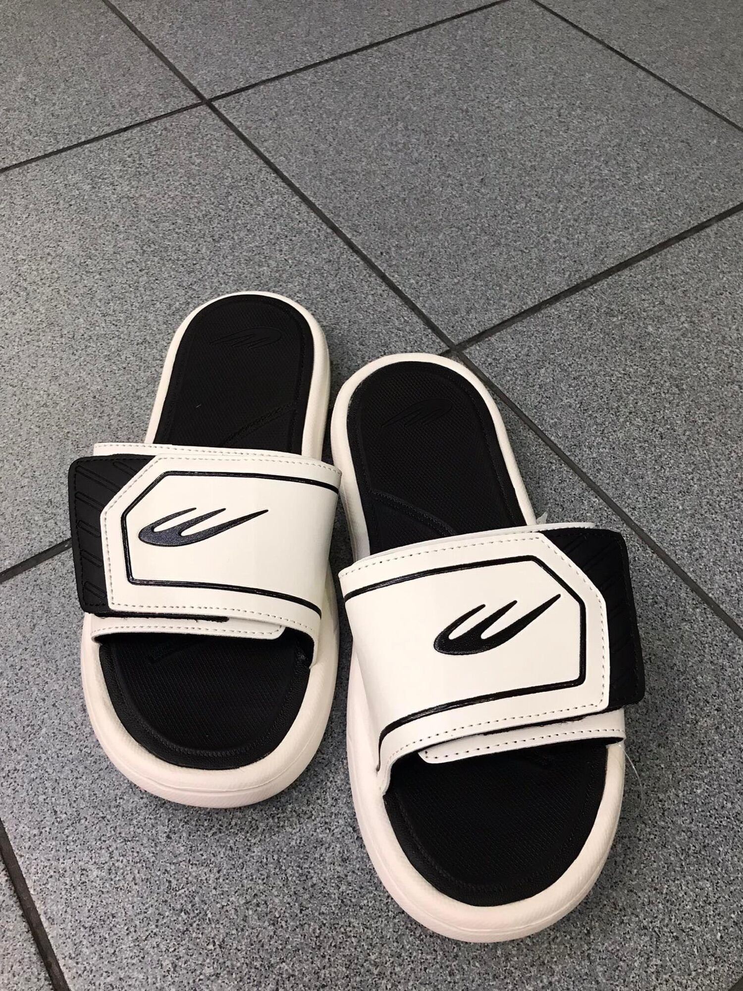 CALM SLIDER, Mens Slides by World Balance | Lazada PH