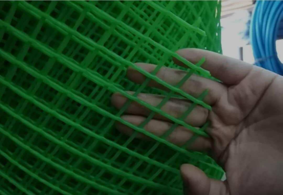 high quality elastic pvc/plastic screen (green) per yard more sizes ...